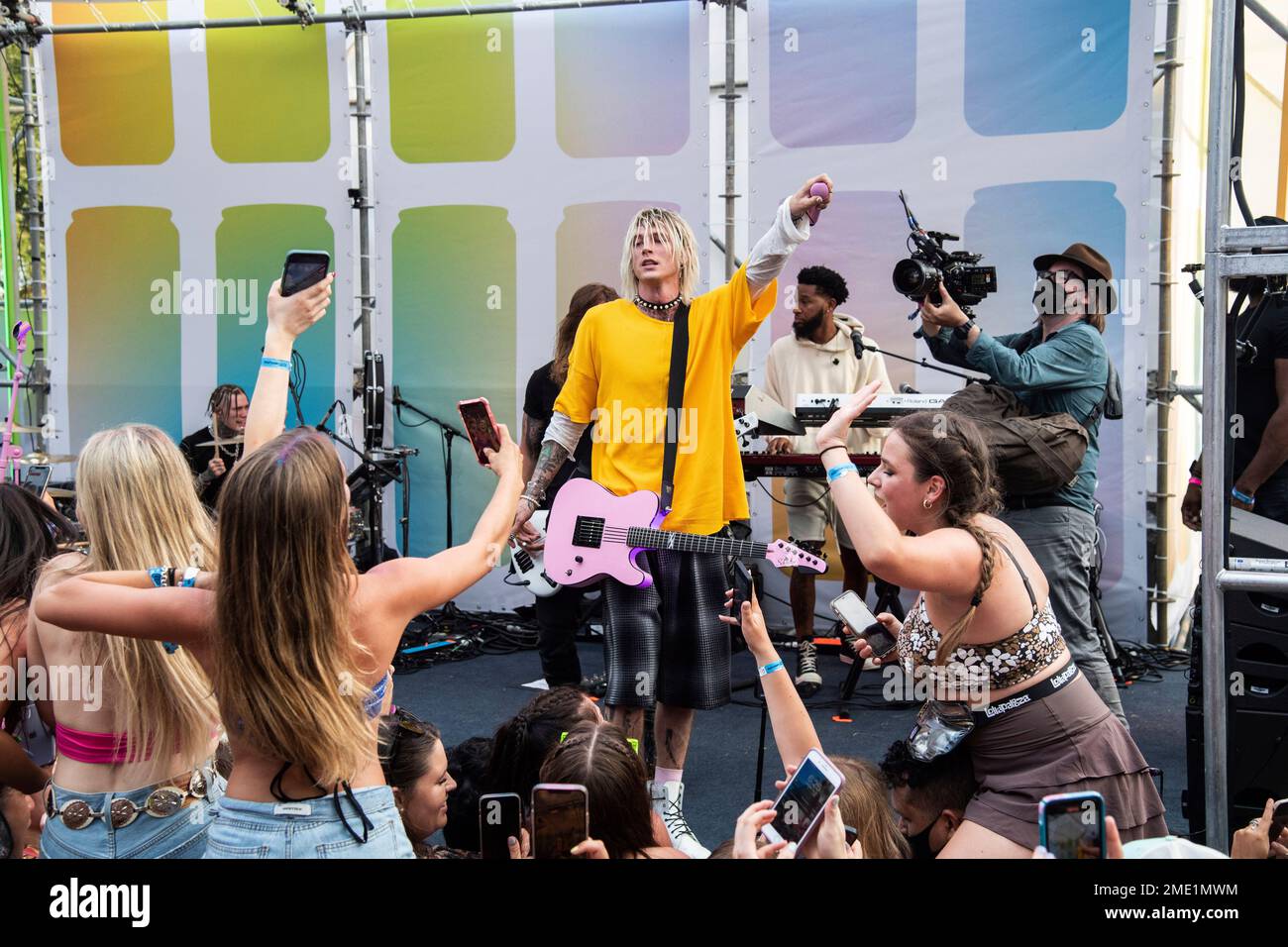 Machine Gun Kelly performs a surprise set on the Bud Light Seltzer ...