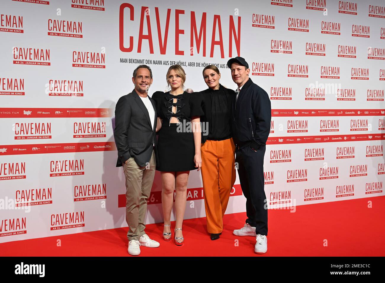 Von links: Moritz BLEIBTREU, Laura TONKE, Martina HILL; Wotan Wilke ...