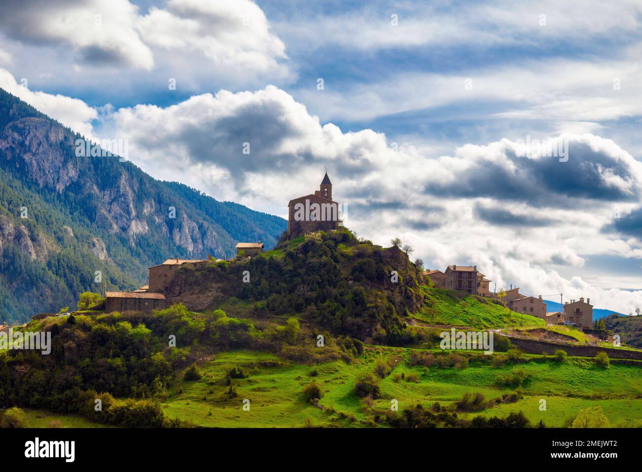 Massis del cadi -Fotos und -Bildmaterial in hoher Auflösung – Alamy