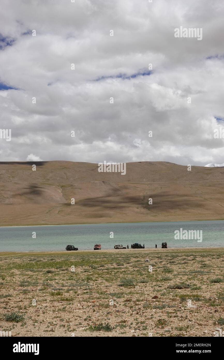 Ladakh, Indien - 24. August 2022: Geländewagen im Geländewagen in den ...