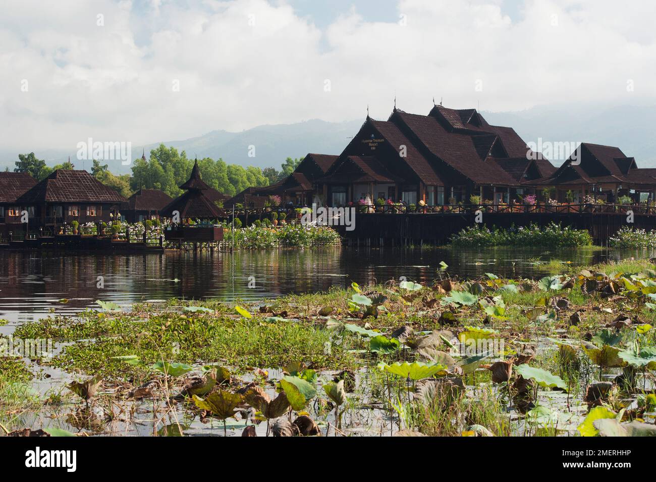 Myanmar, Ost-Myanmar, Inle-See, Myanmar Treasure Resort Stockfotografie ...