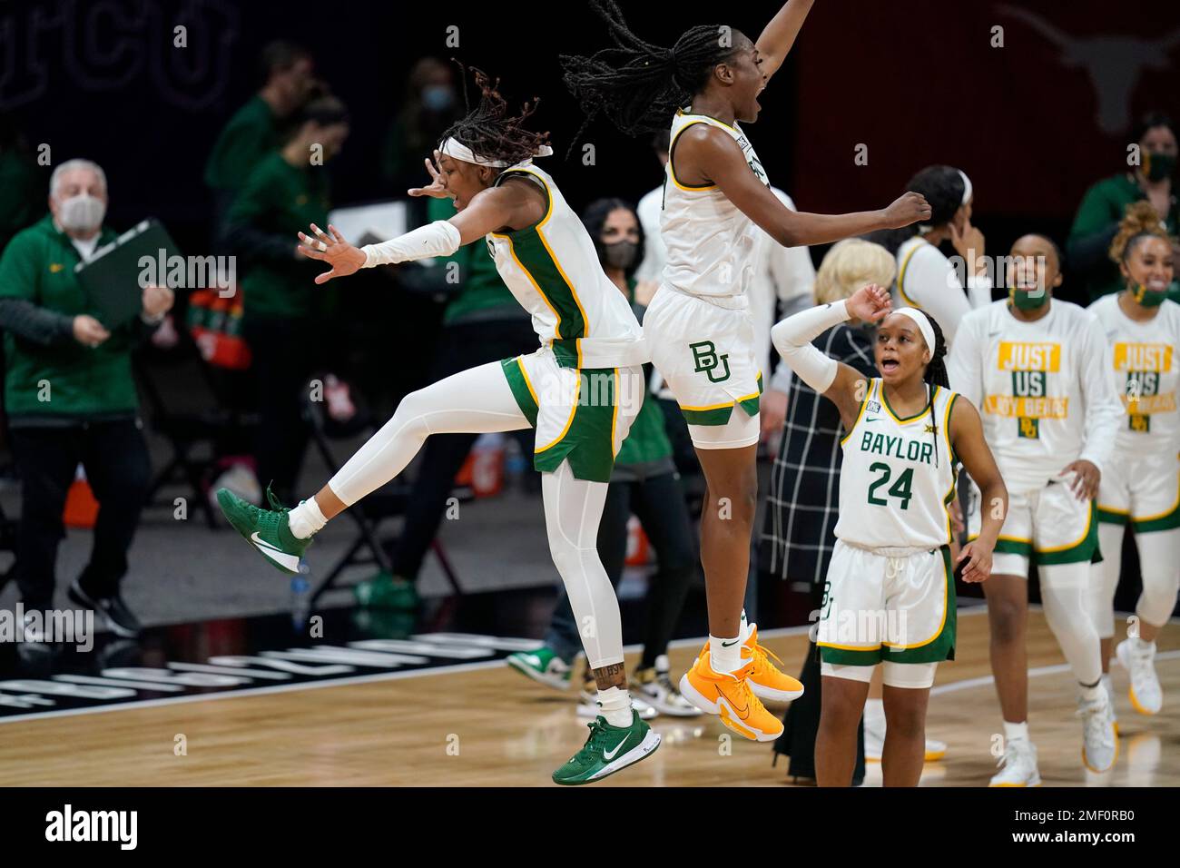 Baylor forward NaLyssa Smith, left, and center Queen Egbo, right ...