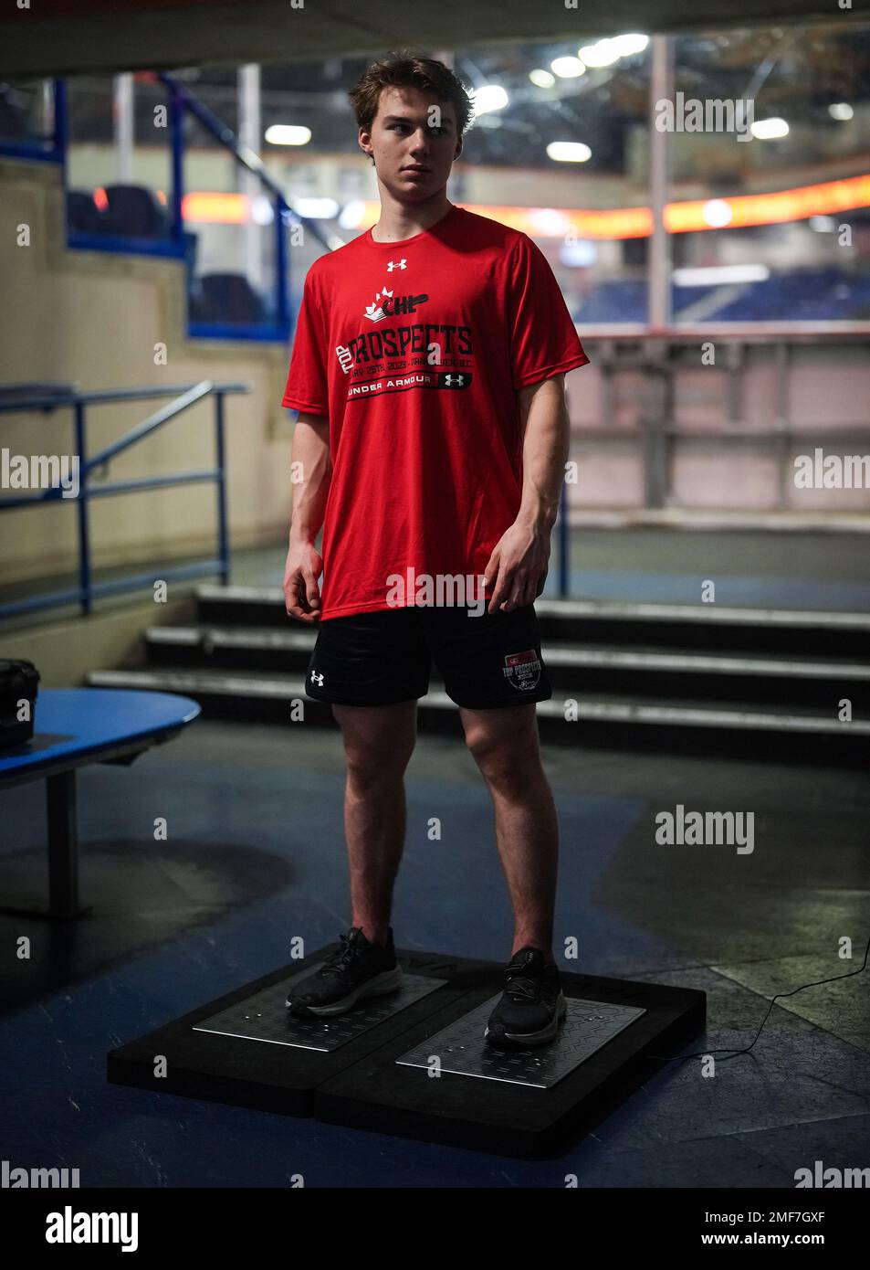 Regina Pats' Connor Bedard wartet auf einen vertikalen Sprungtest ...