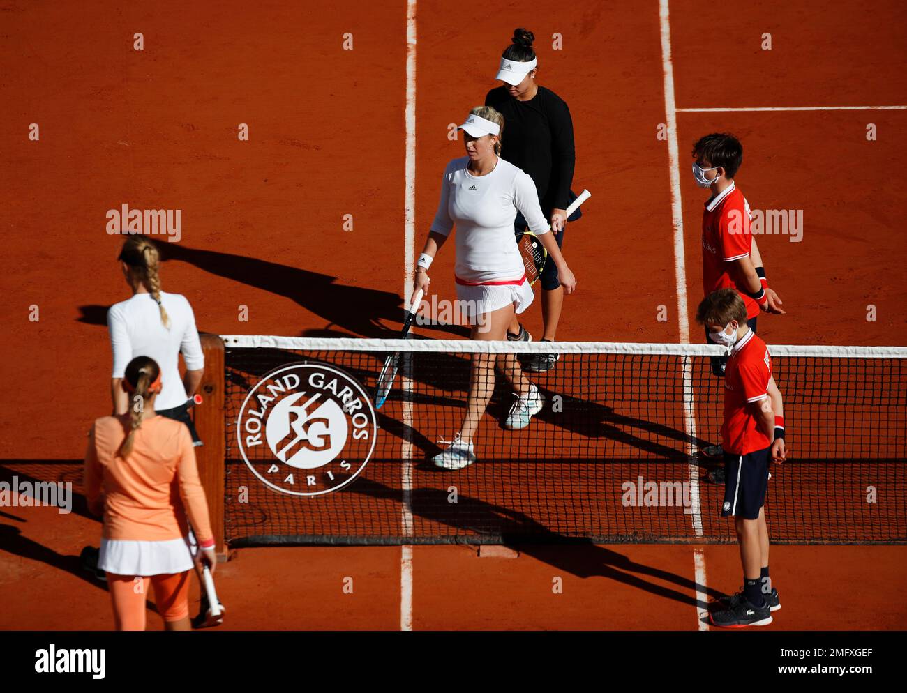 Chile's Alexa Guarachi, top in black, and Desirae Krawczyk of the U.S ...
