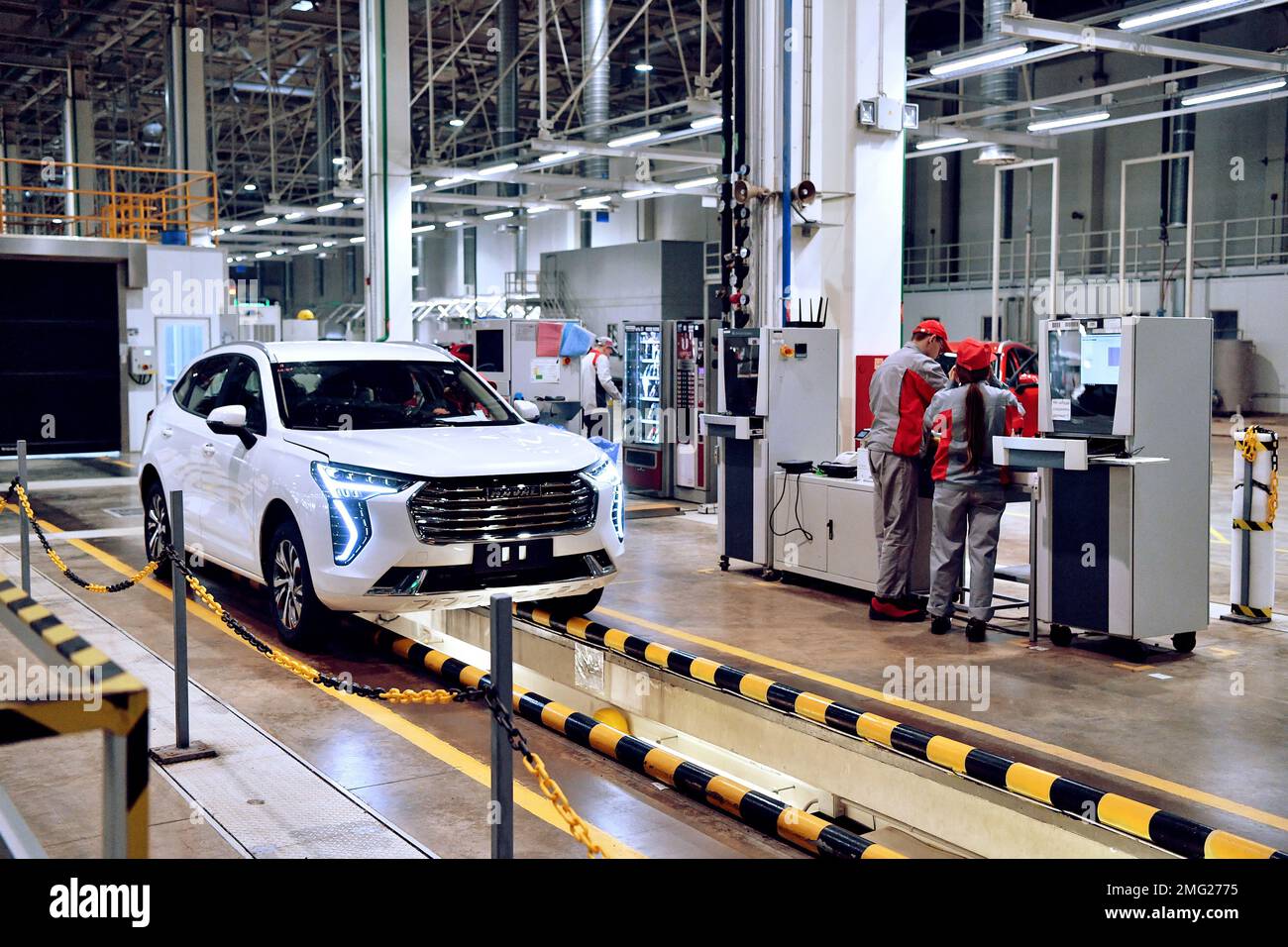 Zeremonie zur Freigabe des 00. Jubiläumswagens im Haval-Werk der ...