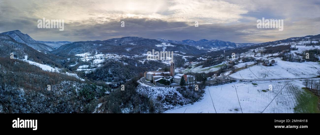 Morfasso, Piacenza, Emilia Romagna, Italien Drone Panorama von Our Lady ...