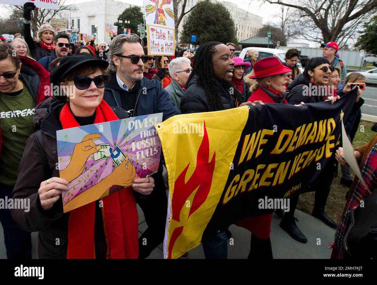 Actress and activist Jane Fonda accompanied by actress Susan Sarandon ...
