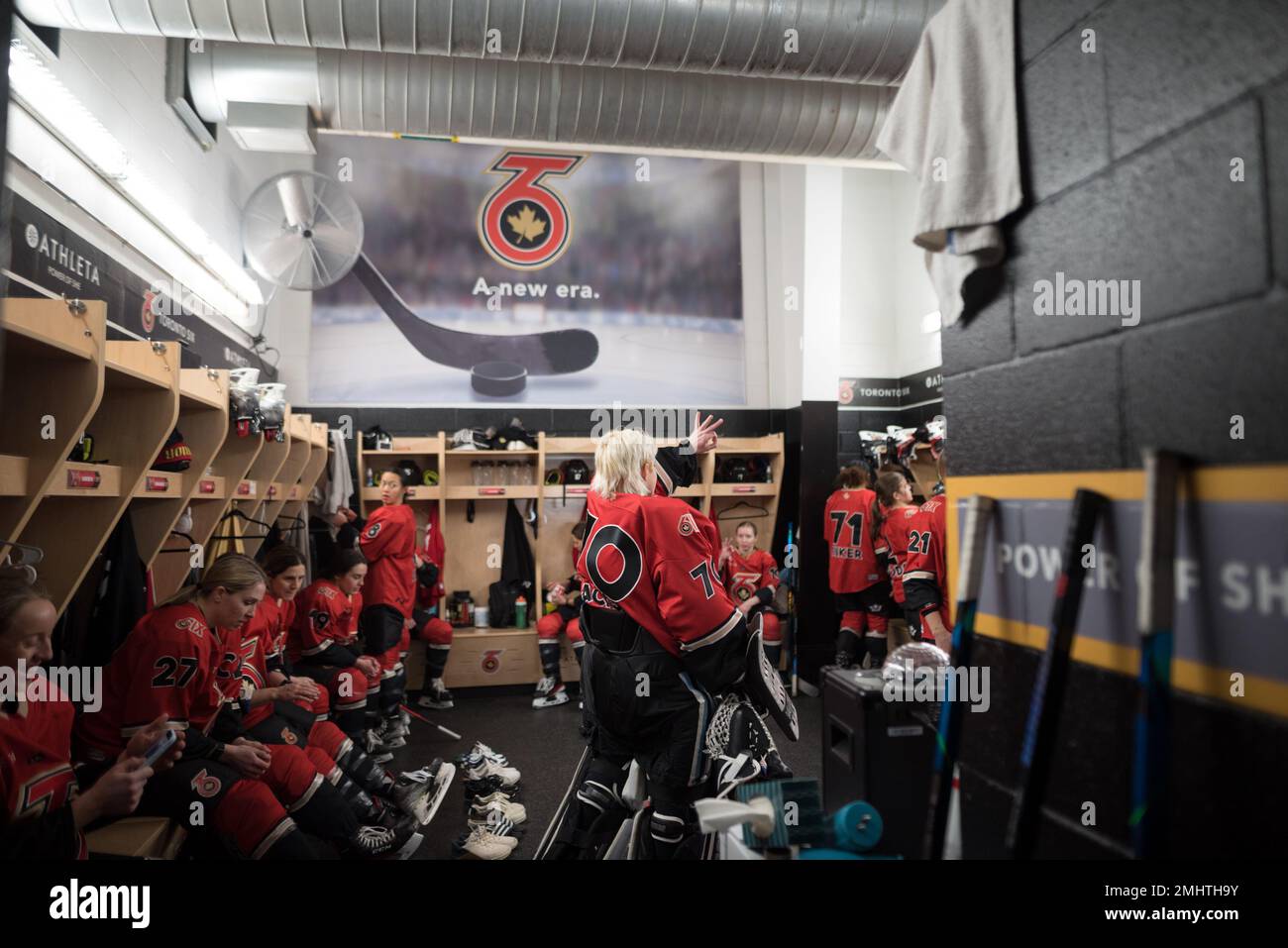 Goalie Carly Jackson von der Toronto Six of the Premier Hockey ...