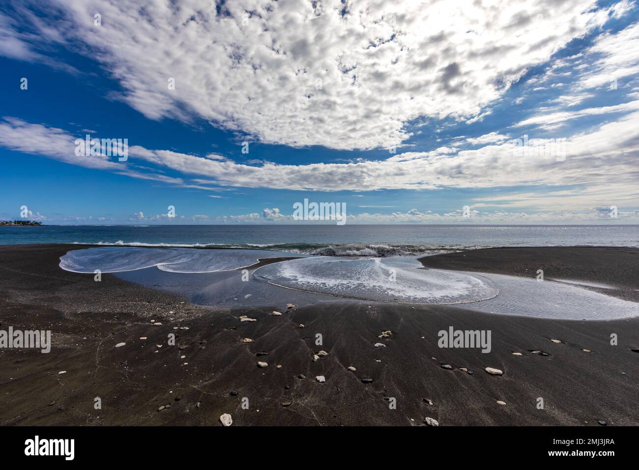 Etang sale strand -Fotos und -Bildmaterial in hoher Auflösung – Alamy