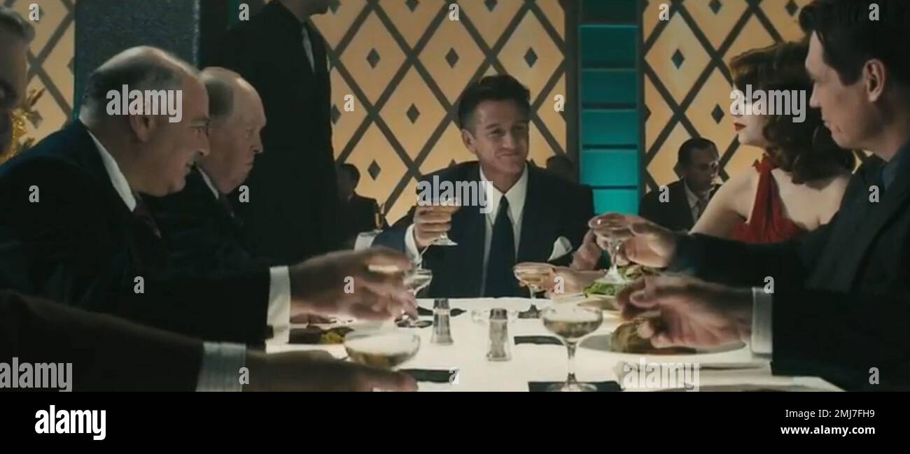 Los Angeles.CA.USA. Sean Penn als Mickey Cohen und Emma Stone als Grace ...