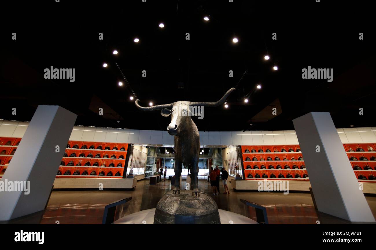 An 8-foot tall, 1,200-pound Longhorn statue greets visitors at the new ...