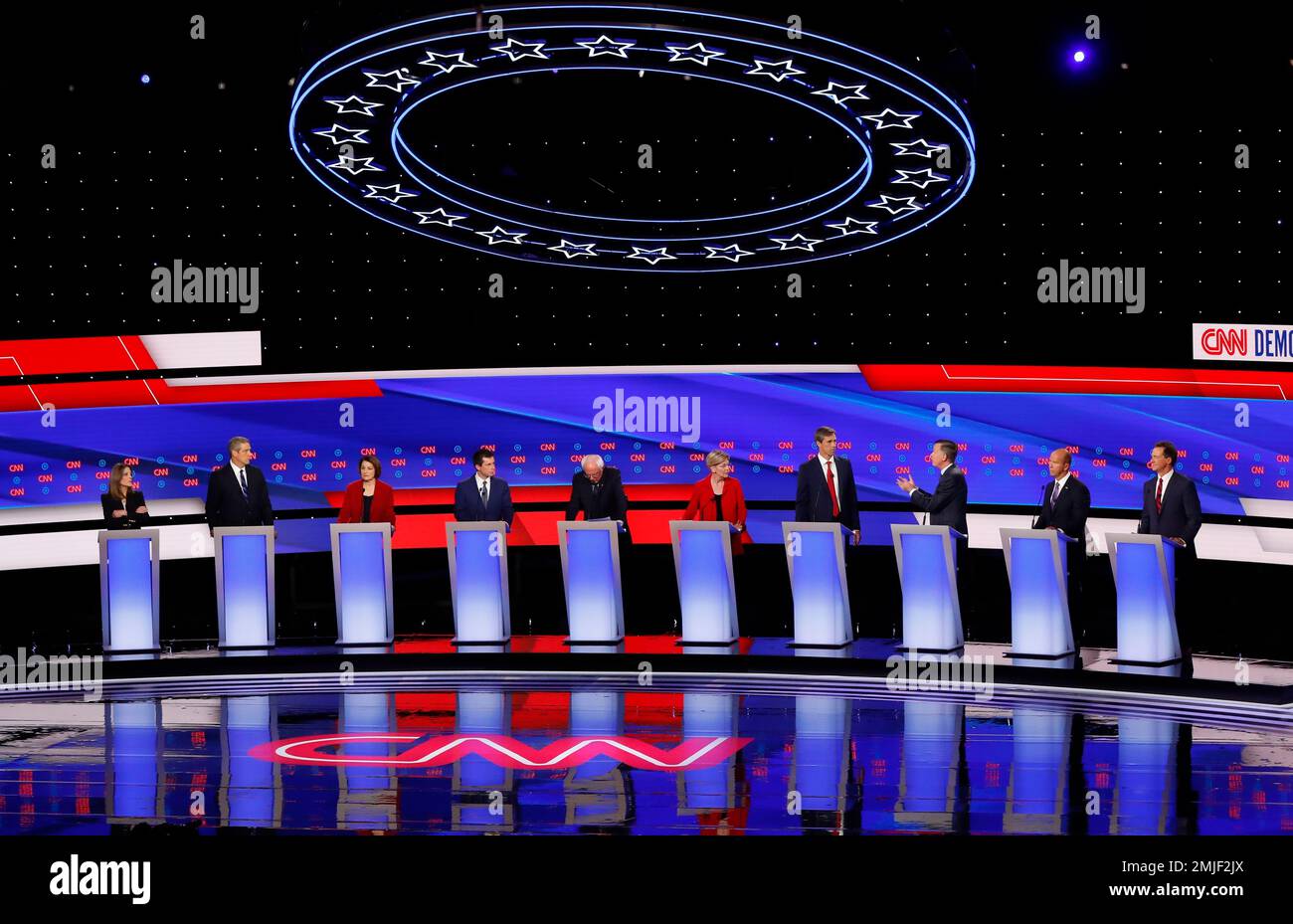 From left, Marianne Williamson, Rep. Tim Ryan, D-Ohio, Sen. Amy ...