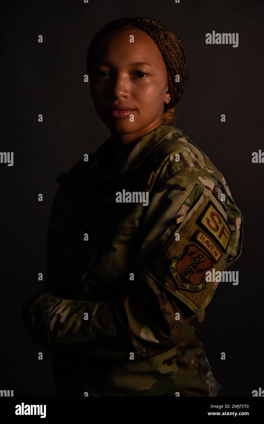 145th security forces squadron -Fotos und -Bildmaterial in hoher ...