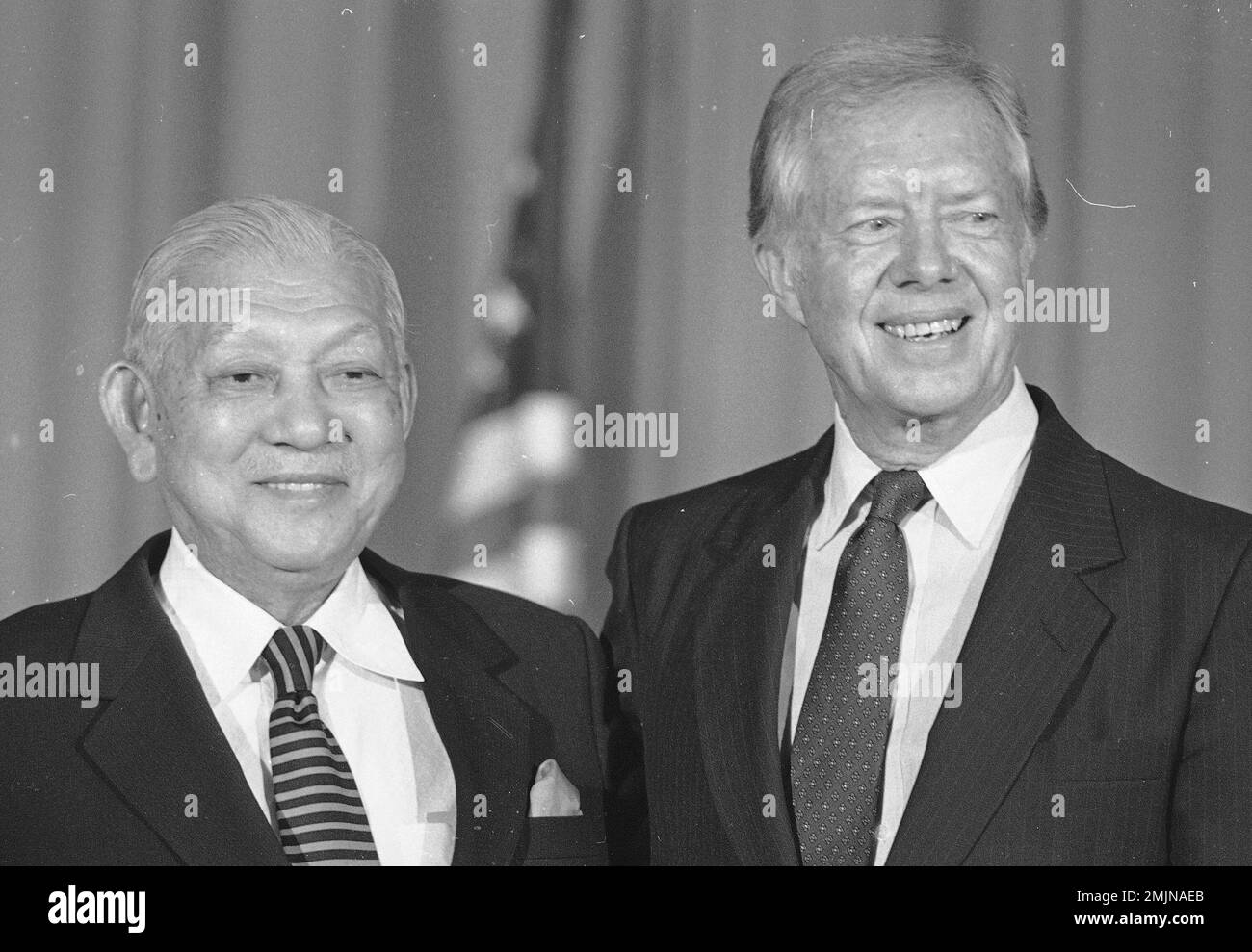 Former U.S. president Jimmy Carter smiles as he chats with Japanese ...