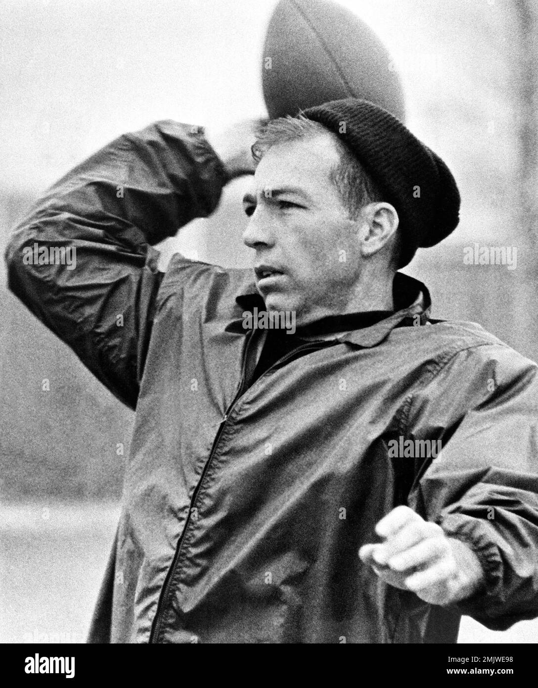 FILE - In this Dec. 29, 1965, file photo, Green Bay Packer's quarterback Bart Starr throws a ...