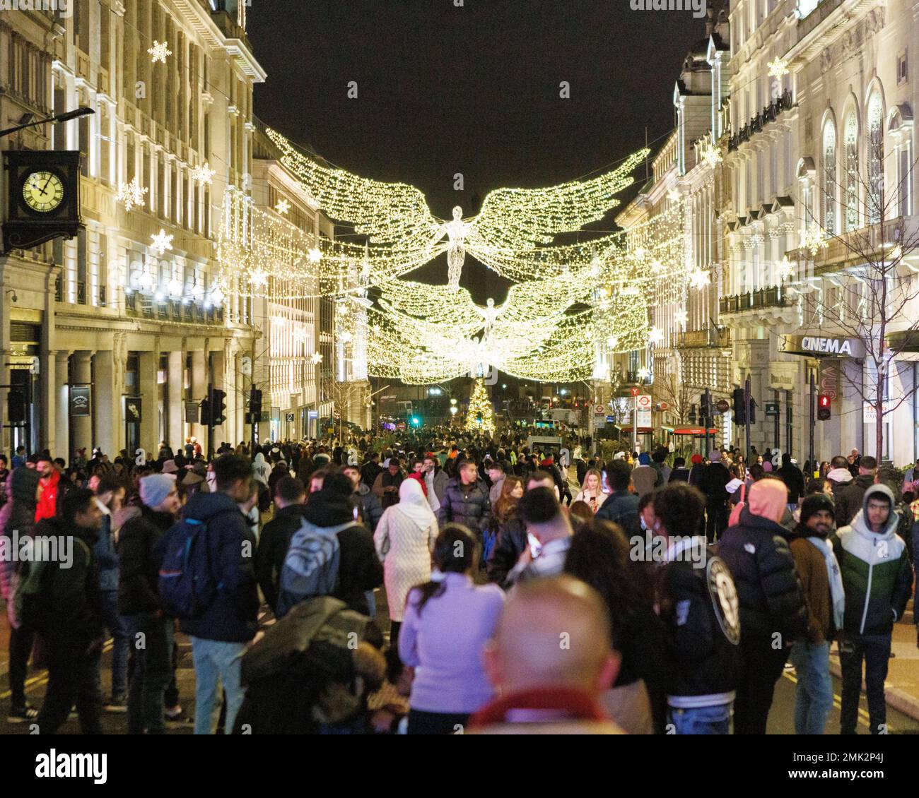 Silvester piccadilly circus -Fotos und -Bildmaterial in hoher Auflösung ...