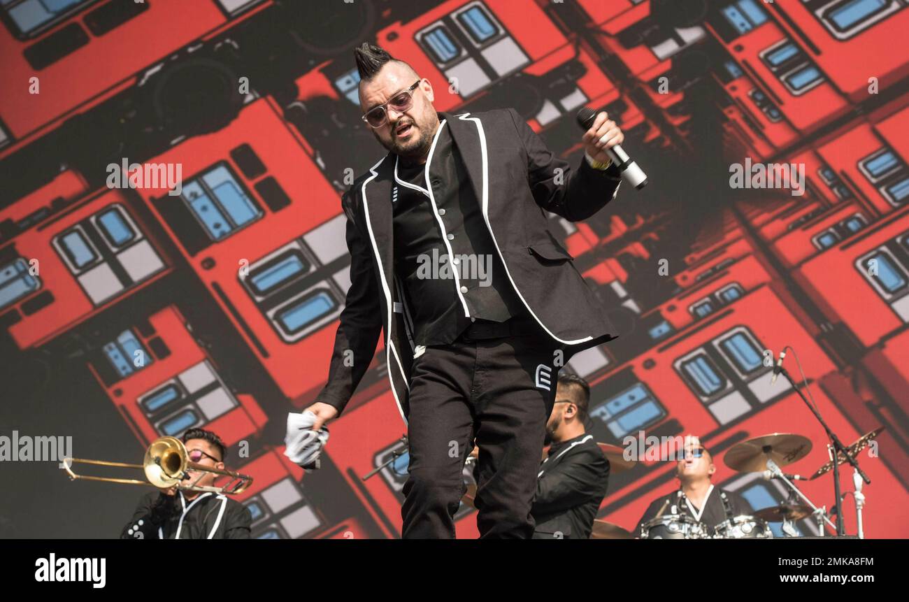 Singer Arturo "Pinocho" Ruelas, of Los Estramboticos, performs during ...