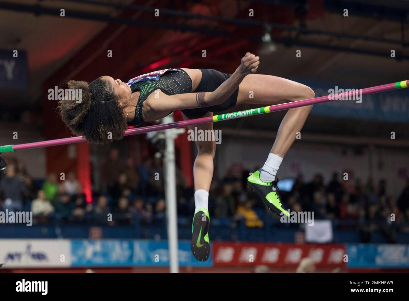Vashti Cunningham, daughter of former NFL quarterback Randall ...