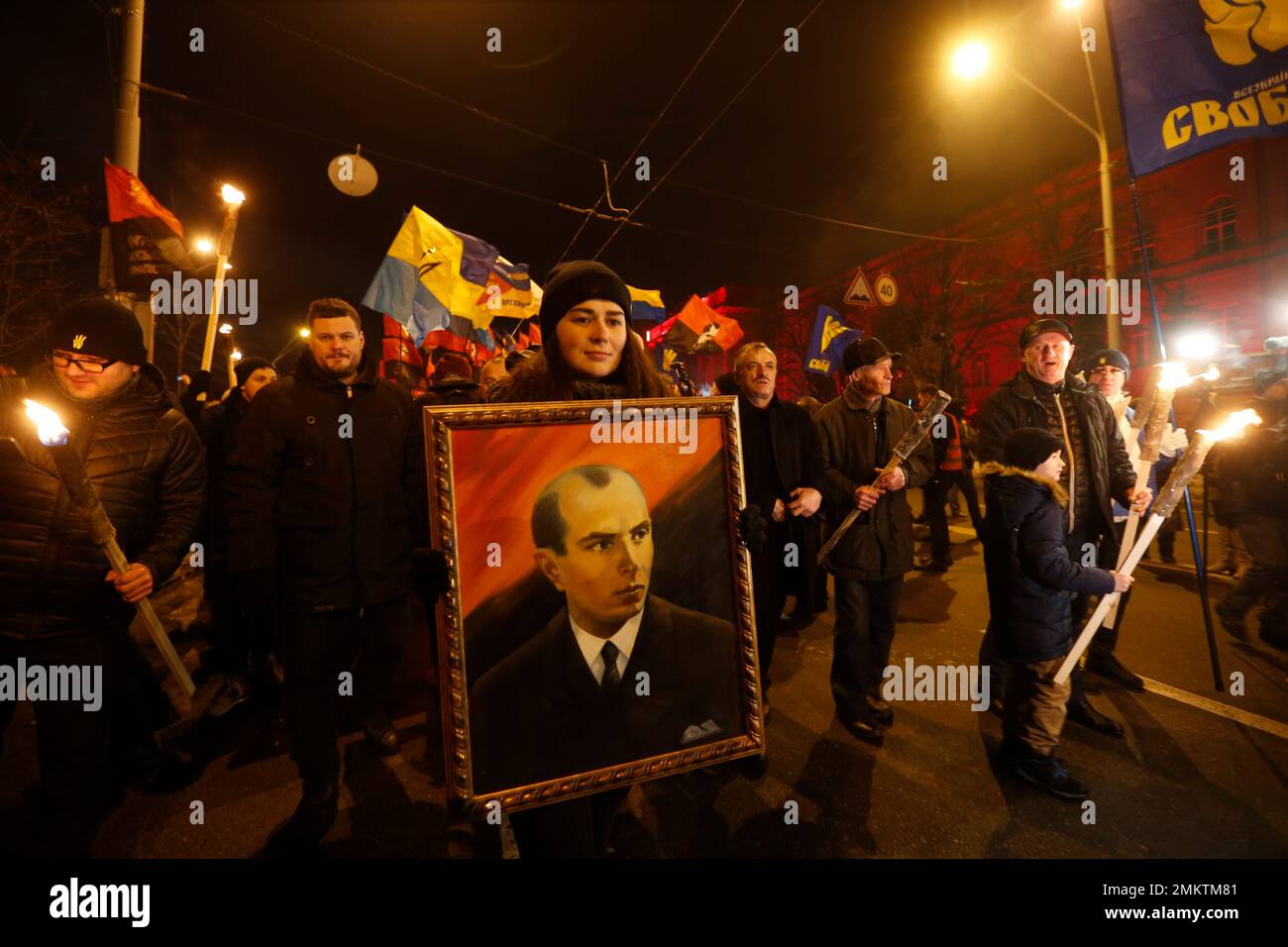 CORRECTING YEAR TO 2019 - Activists of various nationalist parties ...