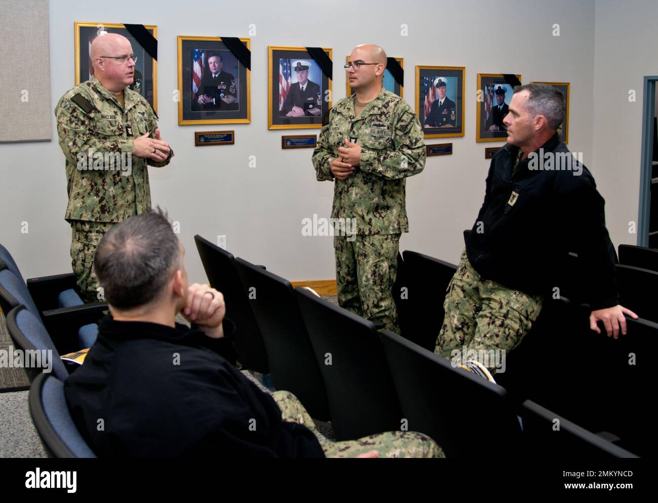 NEWPORT, R.I. (Sept 12, 2022) Command Master Chief Duncan MacLeod, ein ...