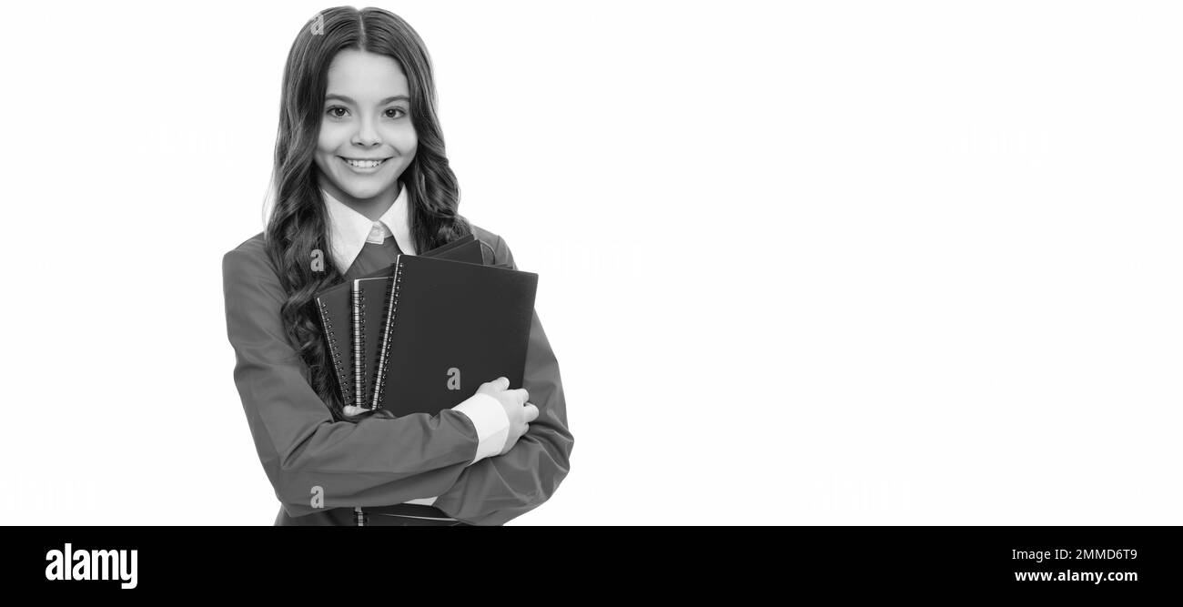 Glückliches Gesicht von Teenager-Mädchen mit langen lockigen Haaren ... Glückliches Gesicht von Teenager-Mädchen mit langen lockigen Haaren ...