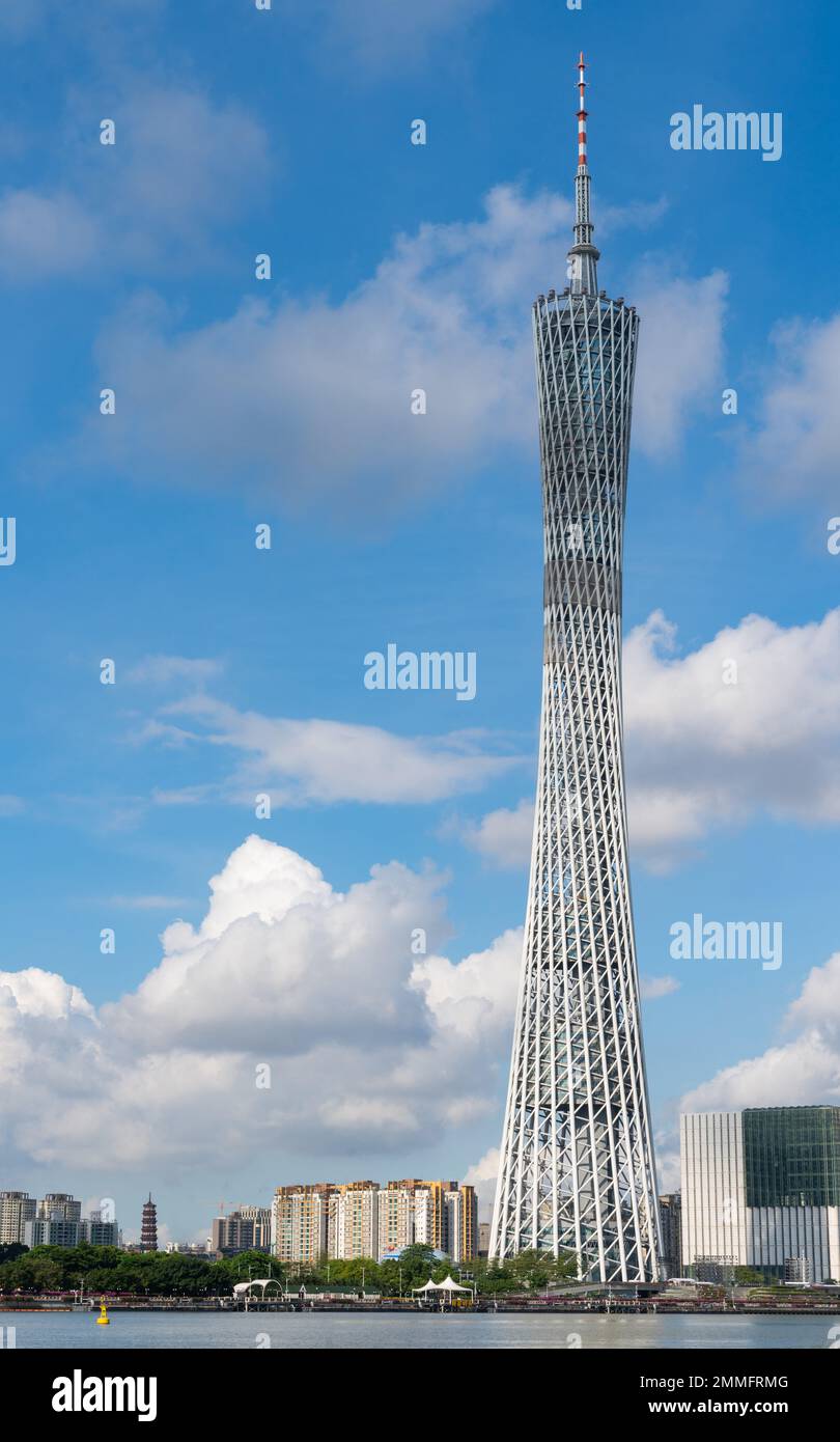 Kanton tower plaza -Fotos und -Bildmaterial in hoher Auflösung – Alamy