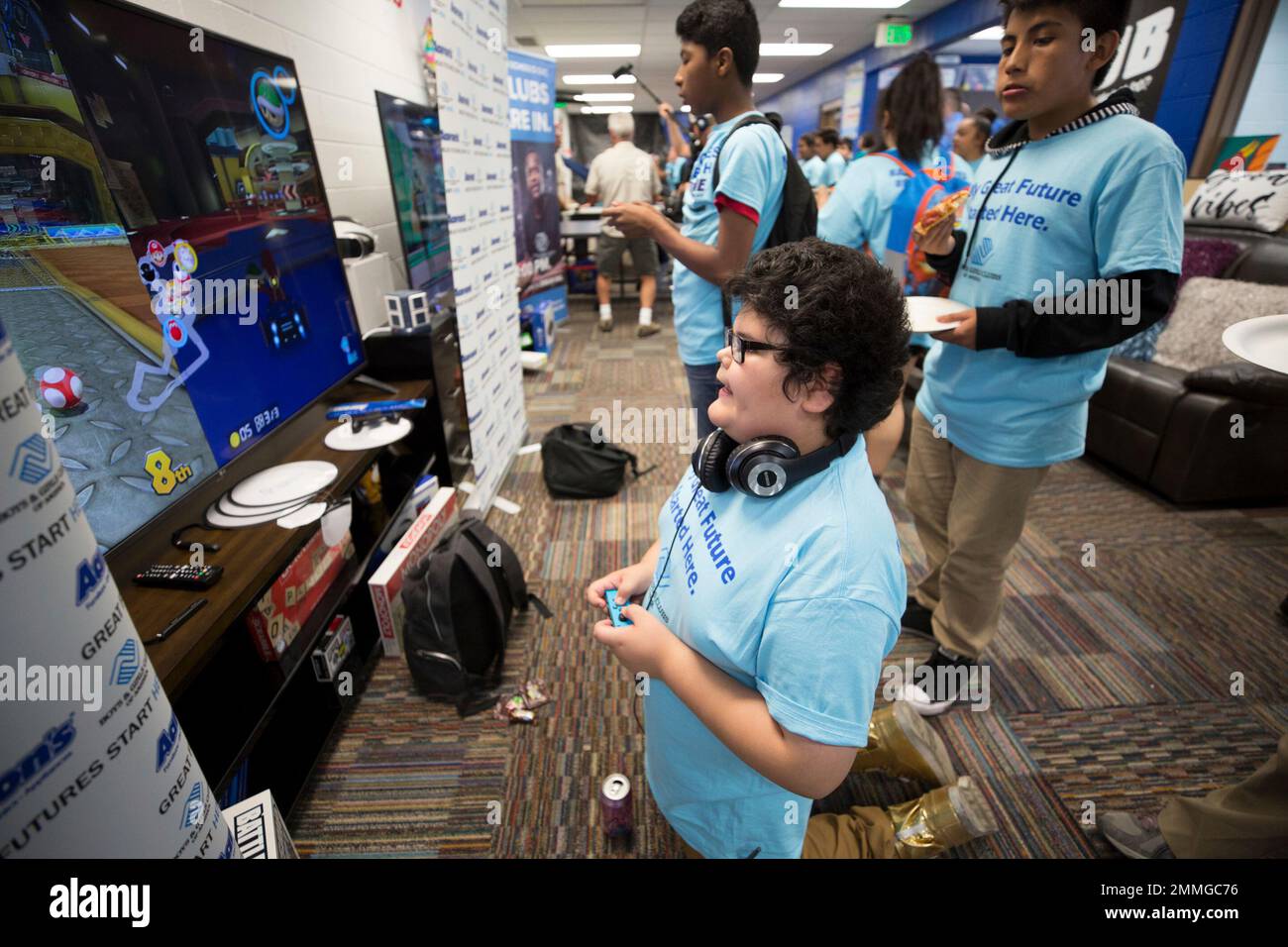 IMAGE DISTRIBUTED FOR AARON'S, INC. - Aaron's, Inc. and Progressive Leasing today announced a $5 ...