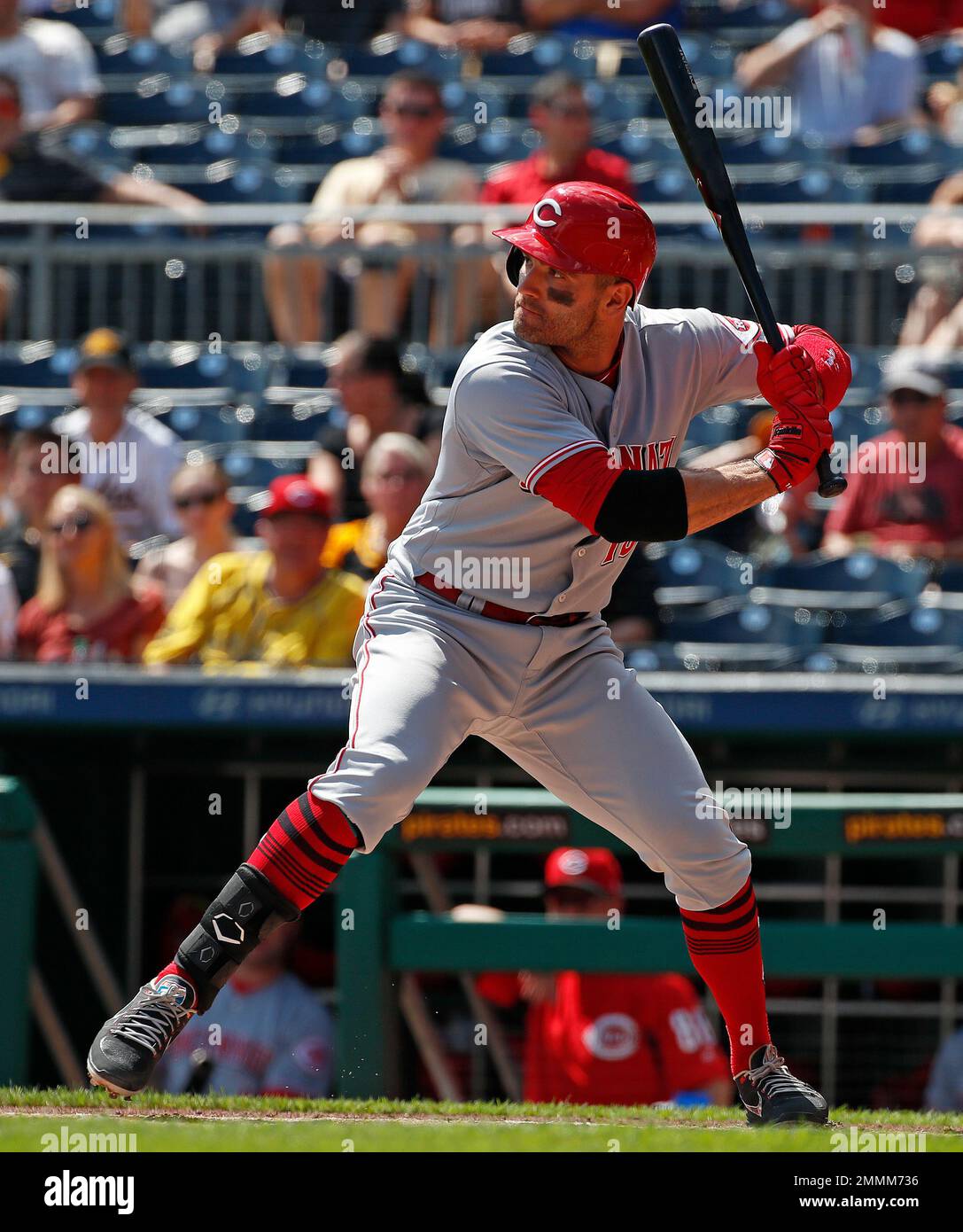 Cincinnati Reds' Joey Votto bats in the top of the first inning against ...