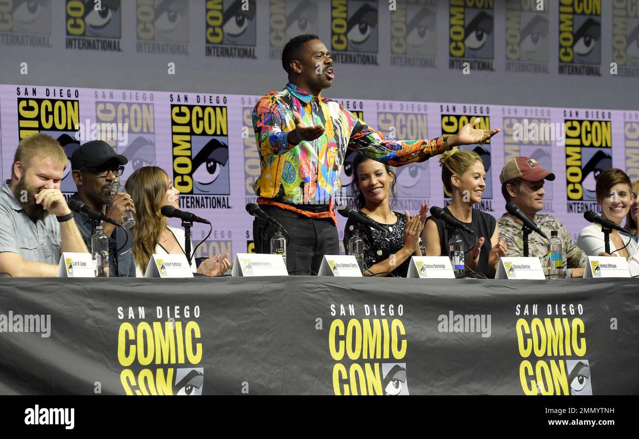 Colman Domingo, standing, addresses the crowd at the "Fear the Walking ...