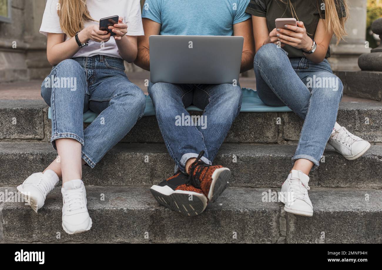 Schöne teens -Fotos und -Bildmaterial in hoher Auflösung – Alamy