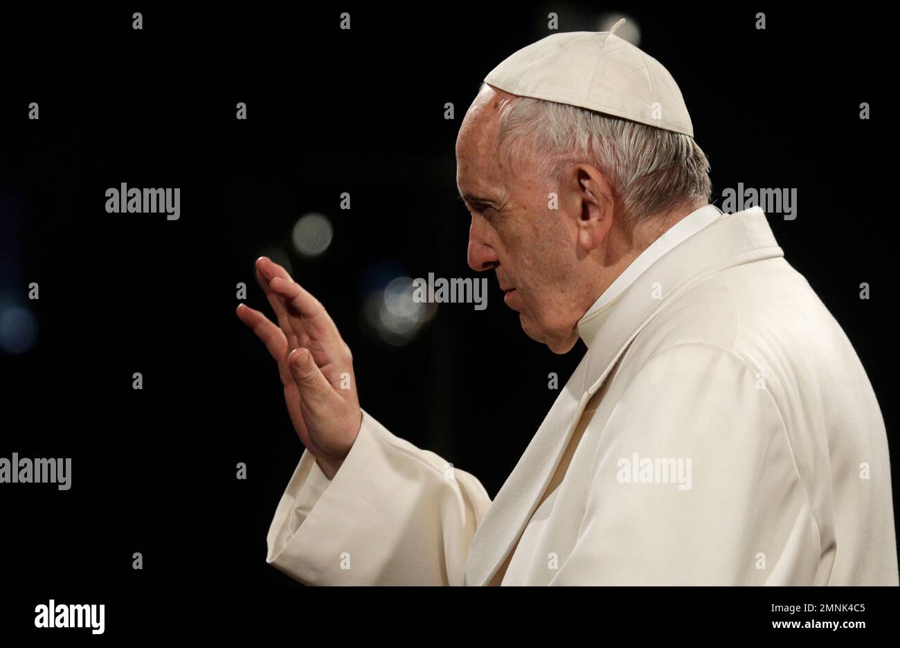 Pope Francis presides over the Via Crucis (Way of the Cross) torchlight ...