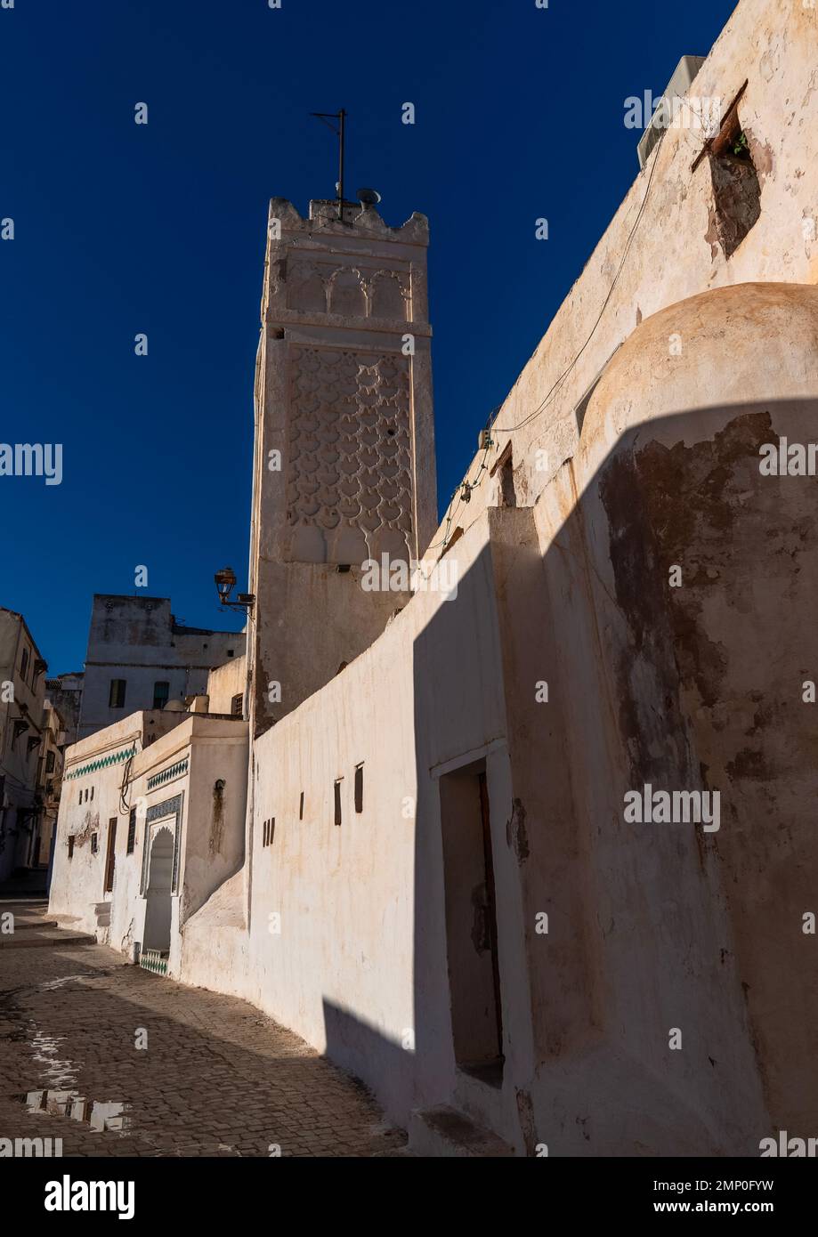 Abder ramdane -Fotos und -Bildmaterial in hoher Auflösung – Alamy