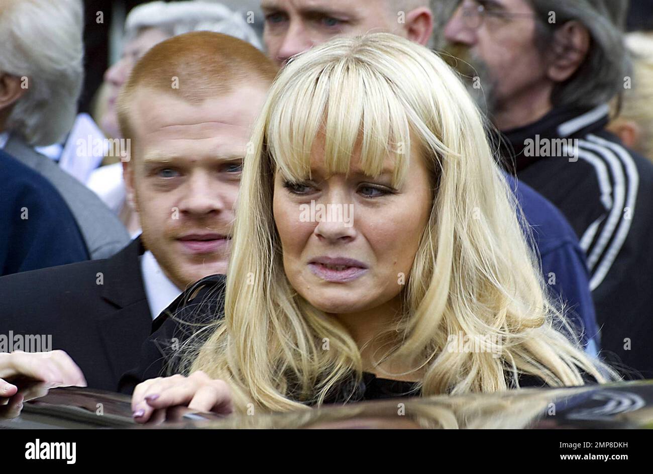 Lauren Higgins, Tochter des Verstorbenen, bei der Beerdigung der ...