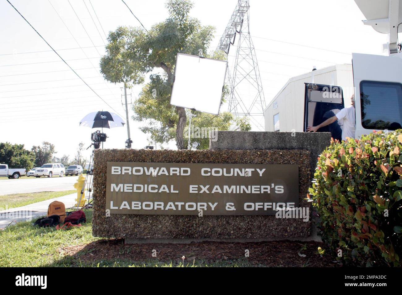 Pressekonferenz im Broward County Medical Examiner's Office in Dania ...