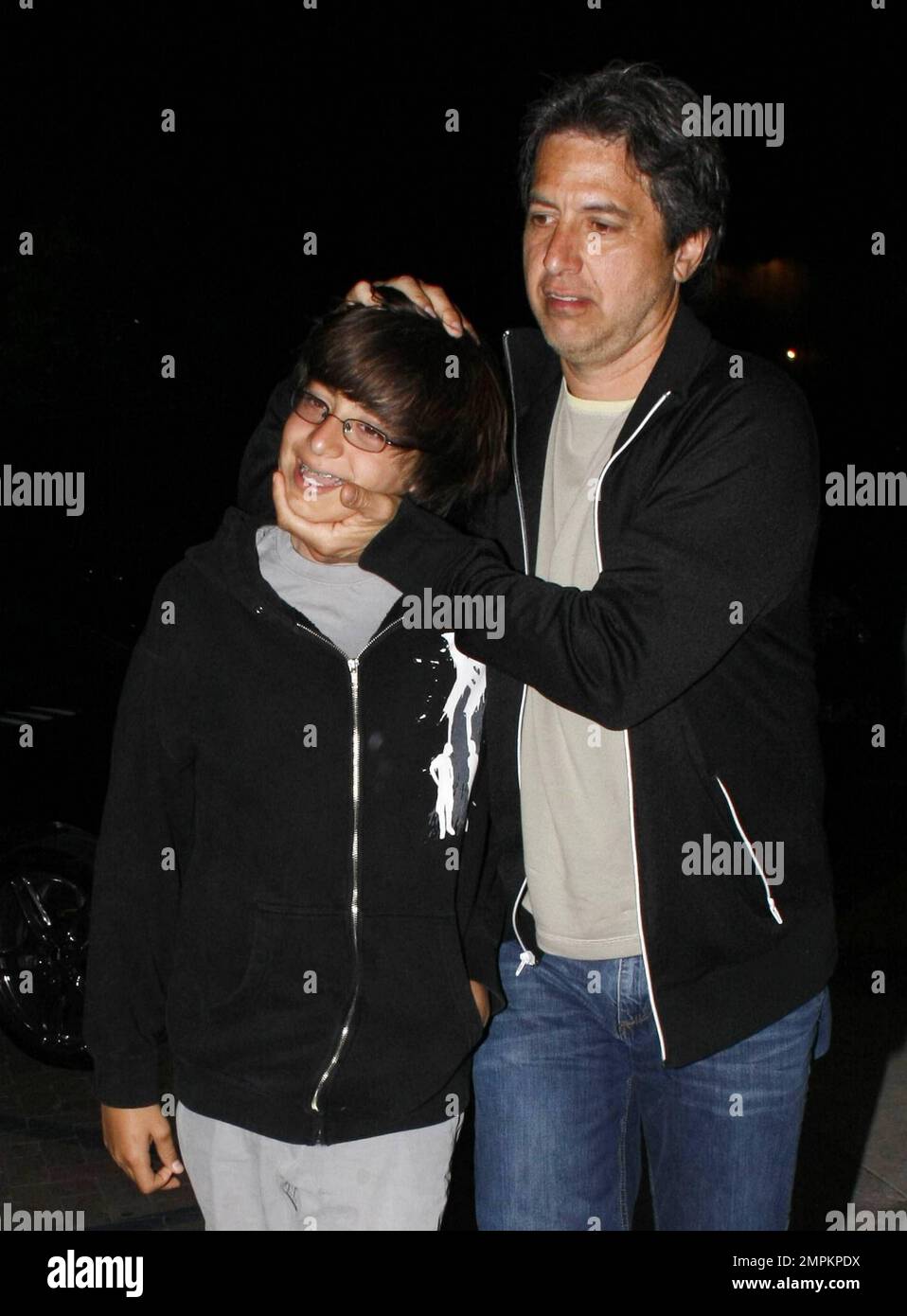 Ray romano und sohn -Fotos und -Bildmaterial in hoher Auflösung – Alamy