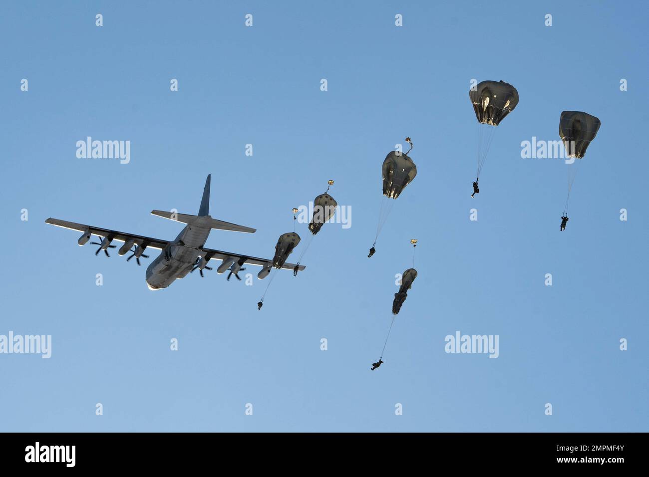 Festung im wert einer armeebasis -Fotos und -Bildmaterial in hoher ...