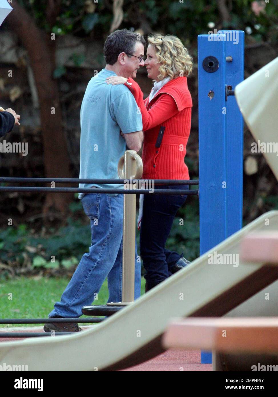 Christina Applegate ist nach einer doppelten Mastektomie im Juli wieder ...