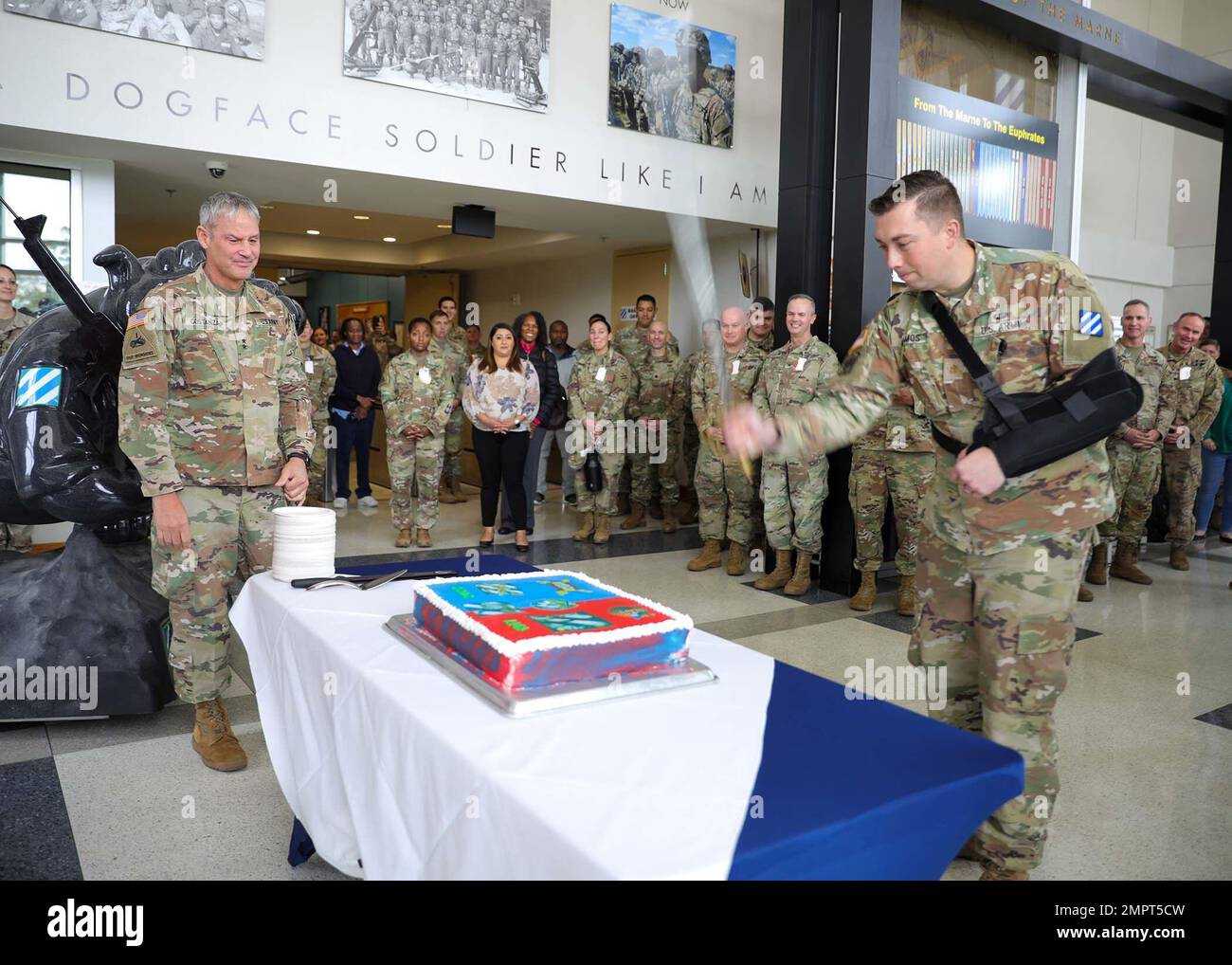 105 geburtstag der 3 infanteriedivision -Fotos und -Bildmaterial in ...