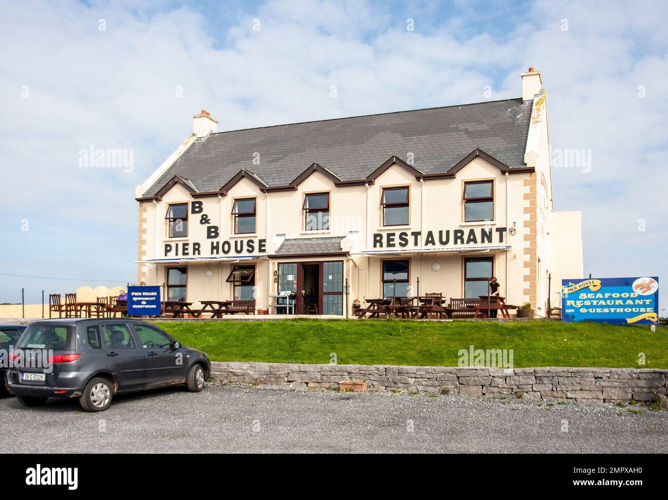 Restaurant aran inseln -Fotos und -Bildmaterial in hoher Auflösung – Alamy