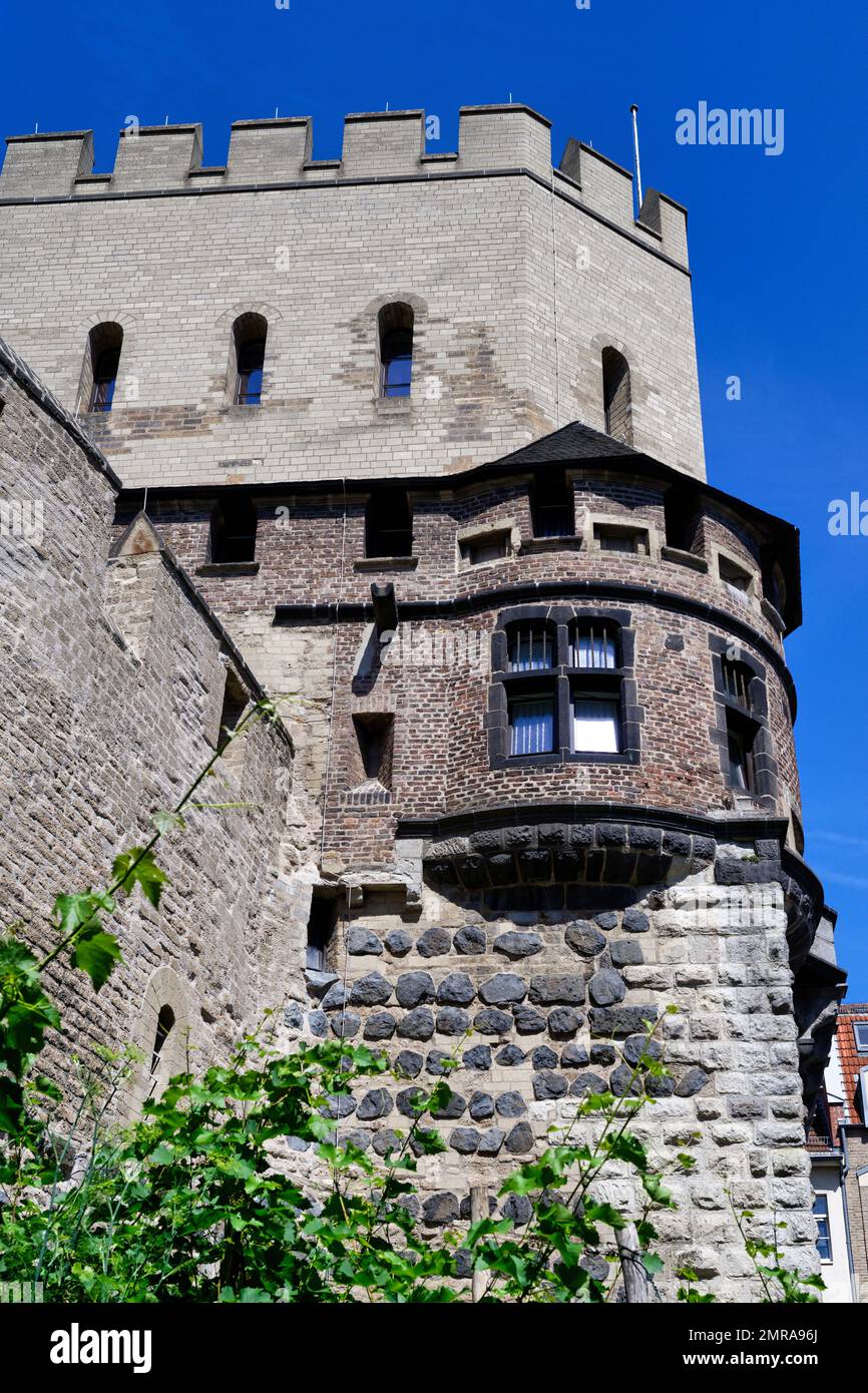 Alte alte historische mittelalterliche stadt -Fotos und -Bildmaterial in hoher Auflösung – Alamy