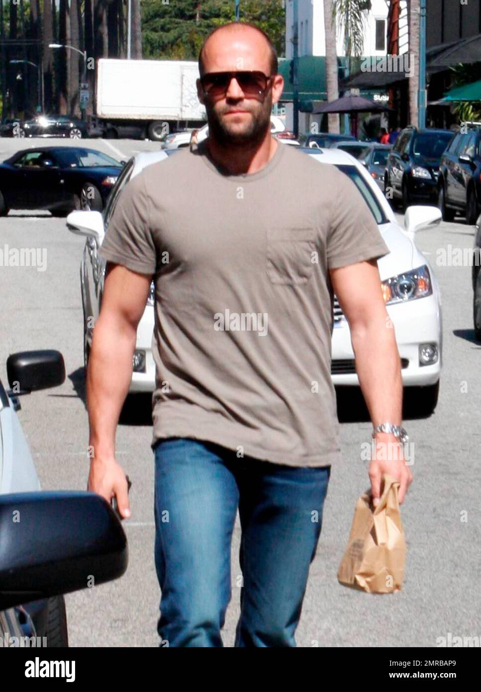 Actionstar Jason Statham, der derzeit „der Mechaniker“ filmt, sieht ...