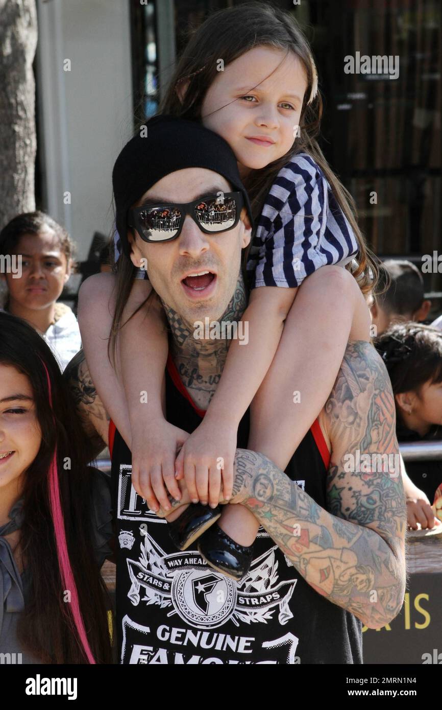 Travis barker children puss in -Fotos und -Bildmaterial in hoher ...