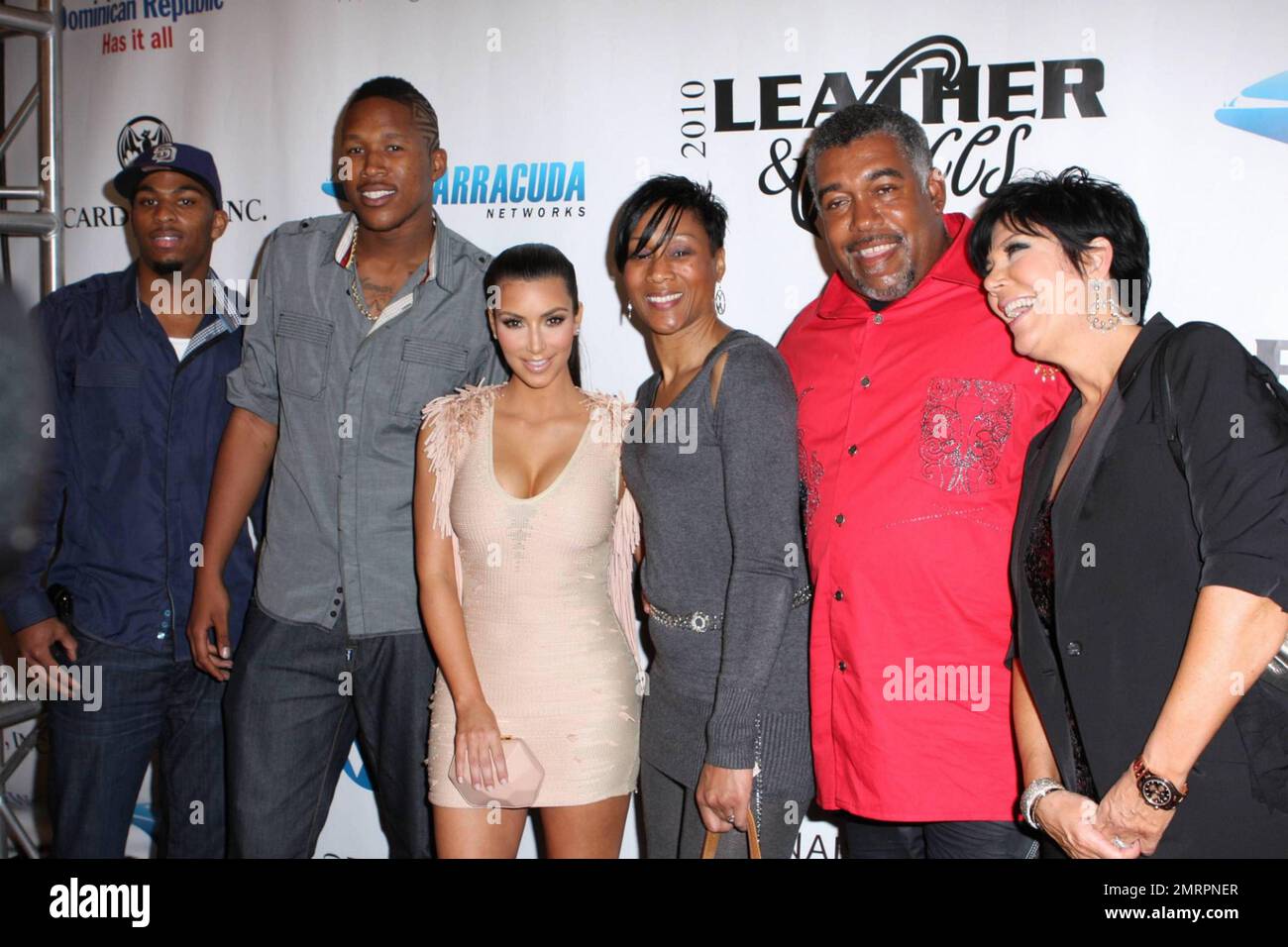 Kim kardashian and reggie bush family -Fotos und -Bildmaterial in hoher ...