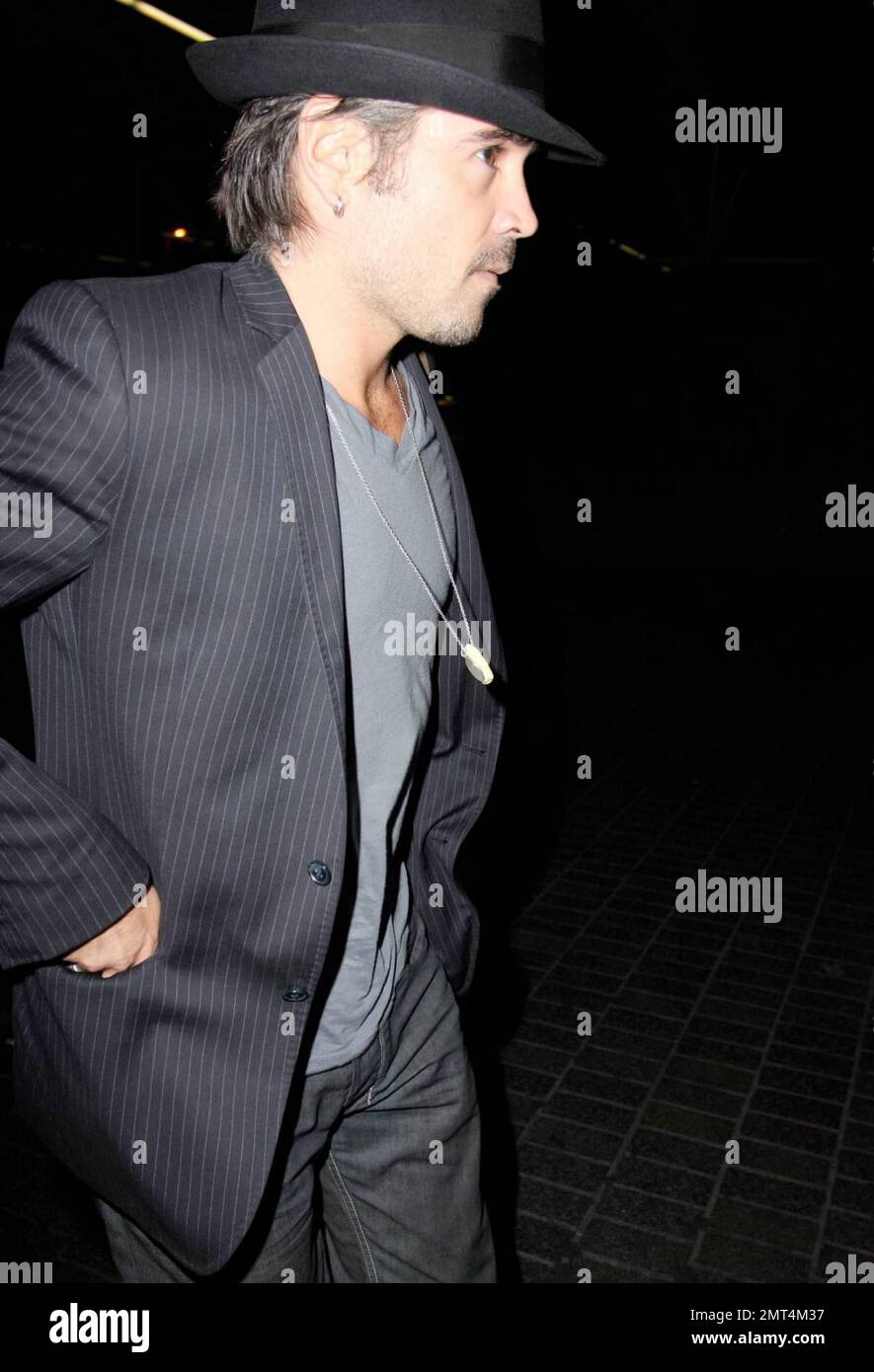 Zum zweiten Mal kommt der neue Vater, der Schauspieler Colin Farrell ...