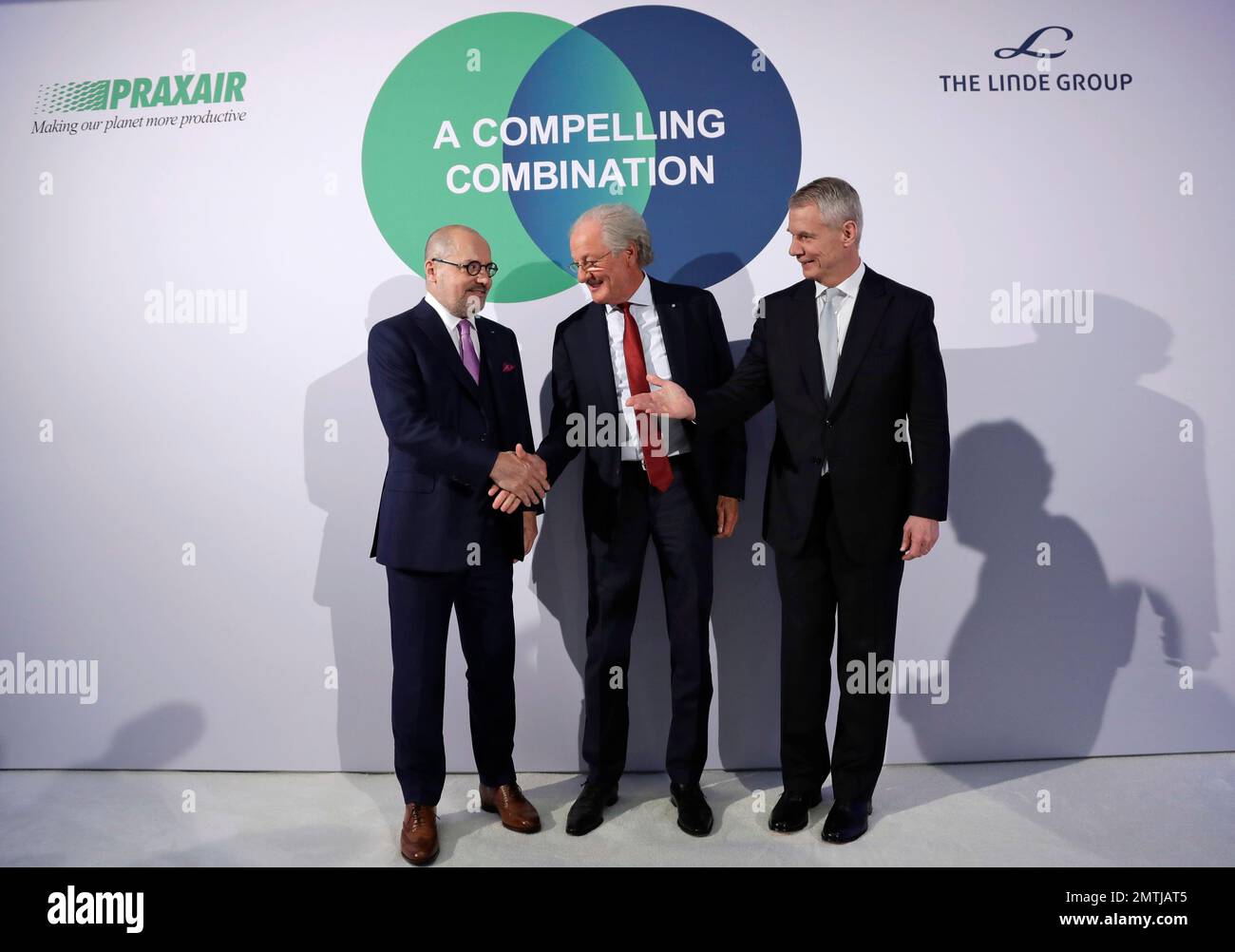 Linde CEO Aldo Belloni, Linde's head of the supervisory board Wolfgang ...