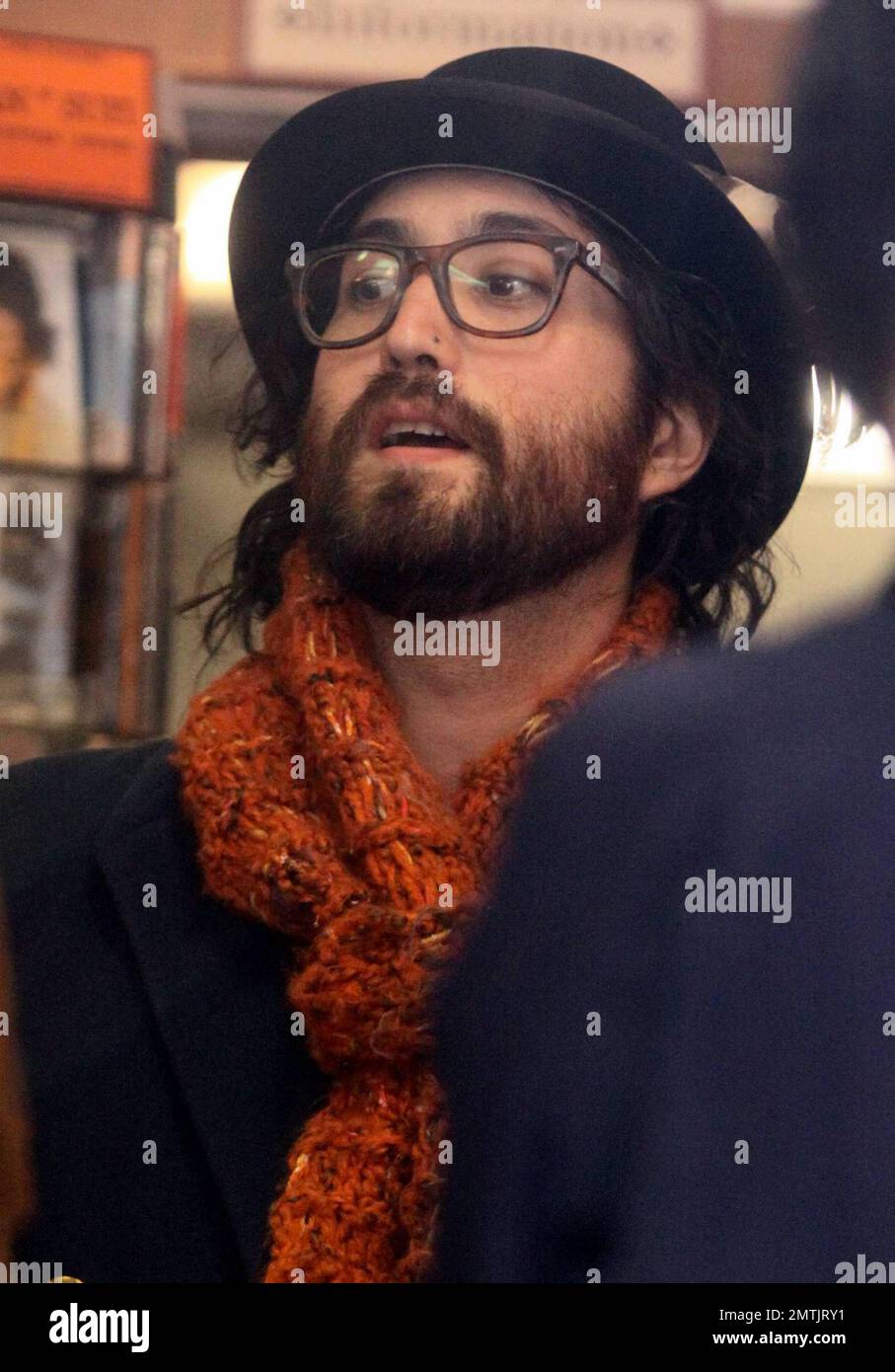 John Lennons Sohn, Sean Lennon, geht mit seiner Freundin Charlotte Kemp ...