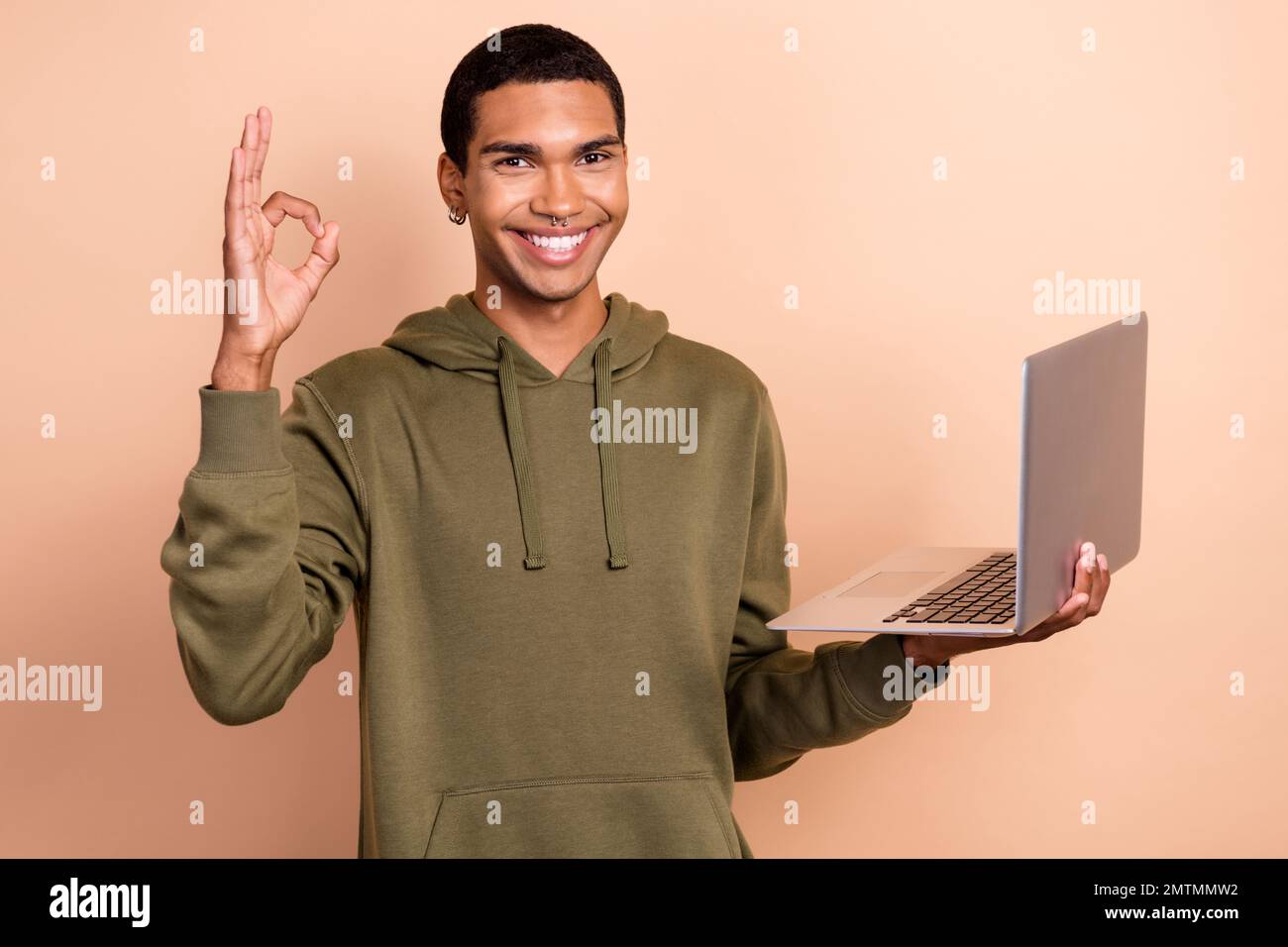 Fernbedienung empfehlen -Fotos und -Bildmaterial in hoher Auflösung – Alamy