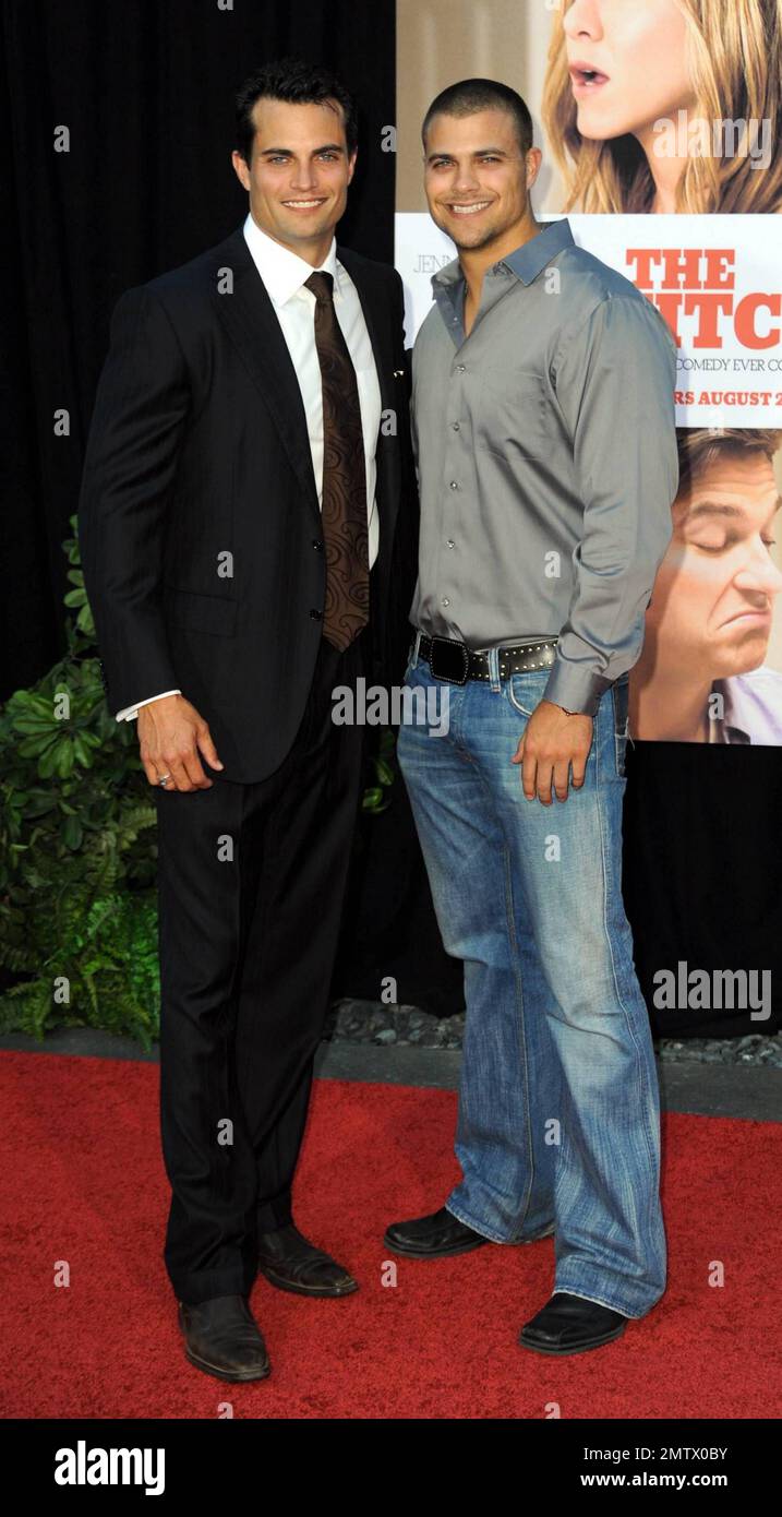 Schauspieler Scott Elrod mit Bruder Jonathan Elrod bei der Premiere von ...