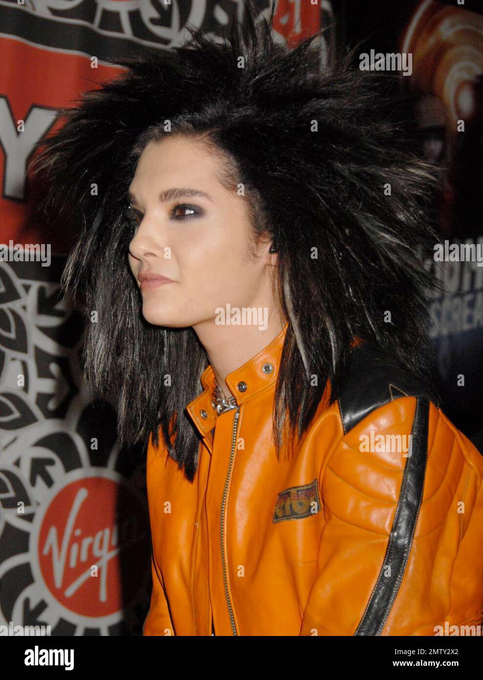 Deutsche Band Tokio Hotel tritt live im Virgin Megastore in New York ...
