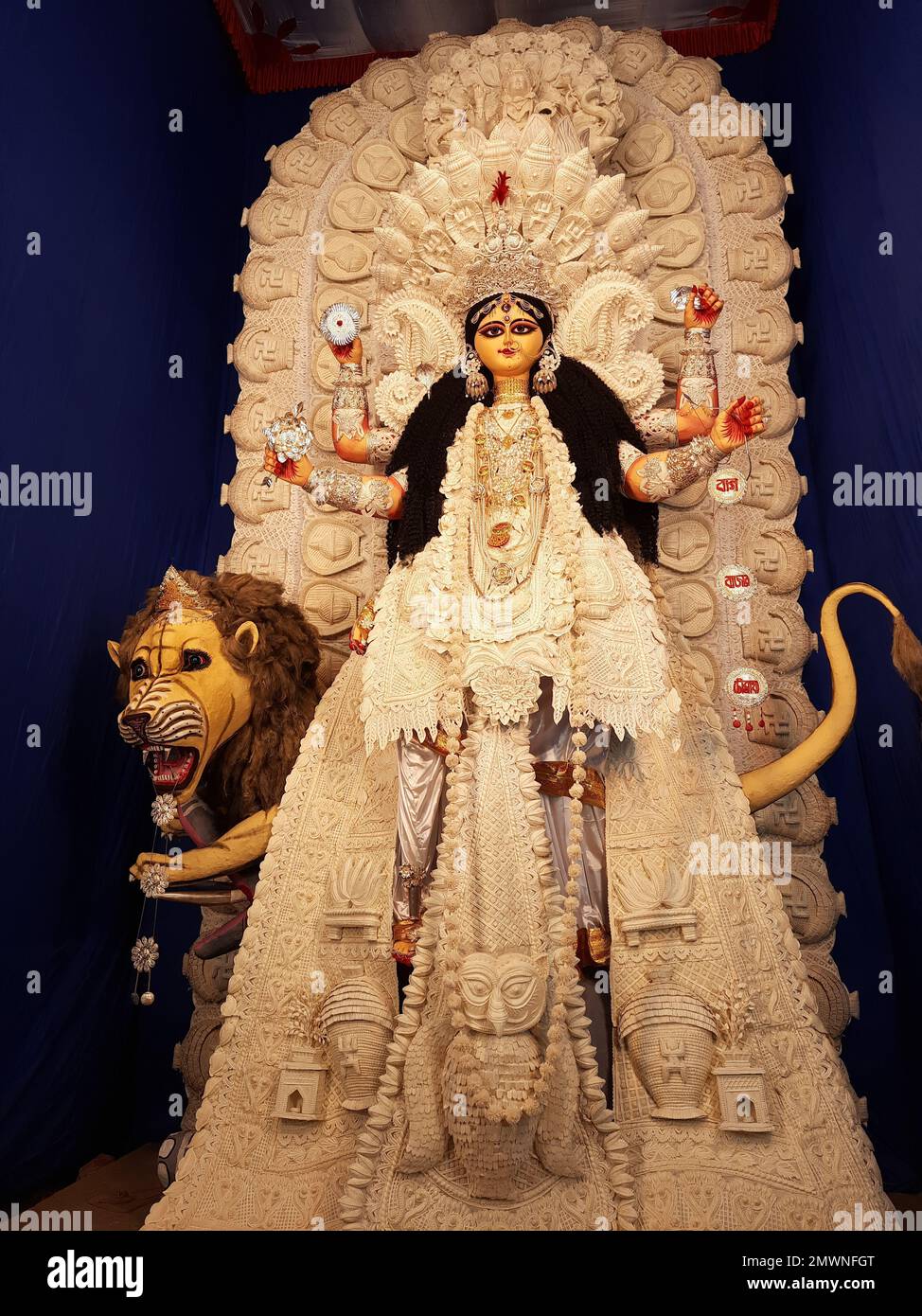 Jagaddhatri -Fotos und -Bildmaterial in hoher Auflösung – Alamy